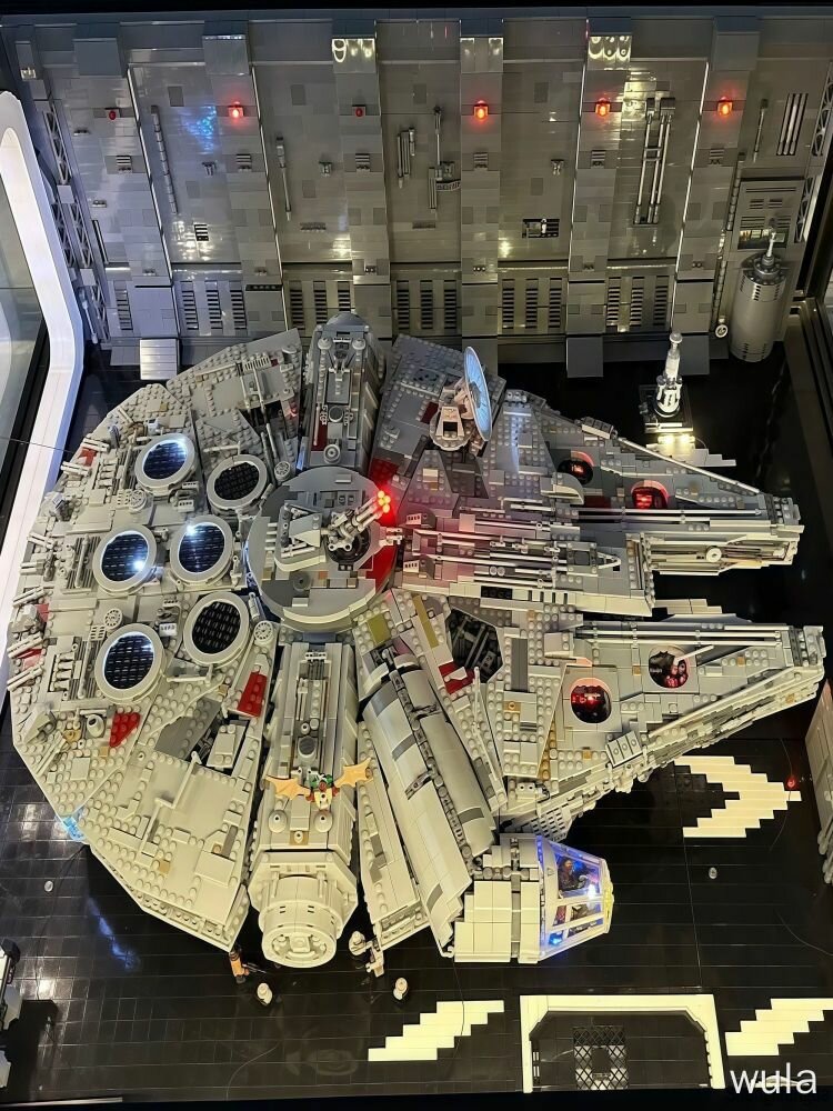 Конструктор Shenglife "Millennium Falcon" (тысяча) из Звездных войн, сборная модель, детская игрушка, 3D пазл — фото 1