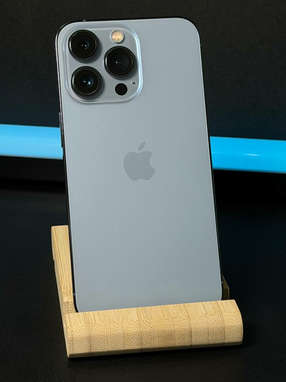 Смартфон Apple iPhone 13 Pro, 128 ГБ, nano-SIM + eSIM, голубой