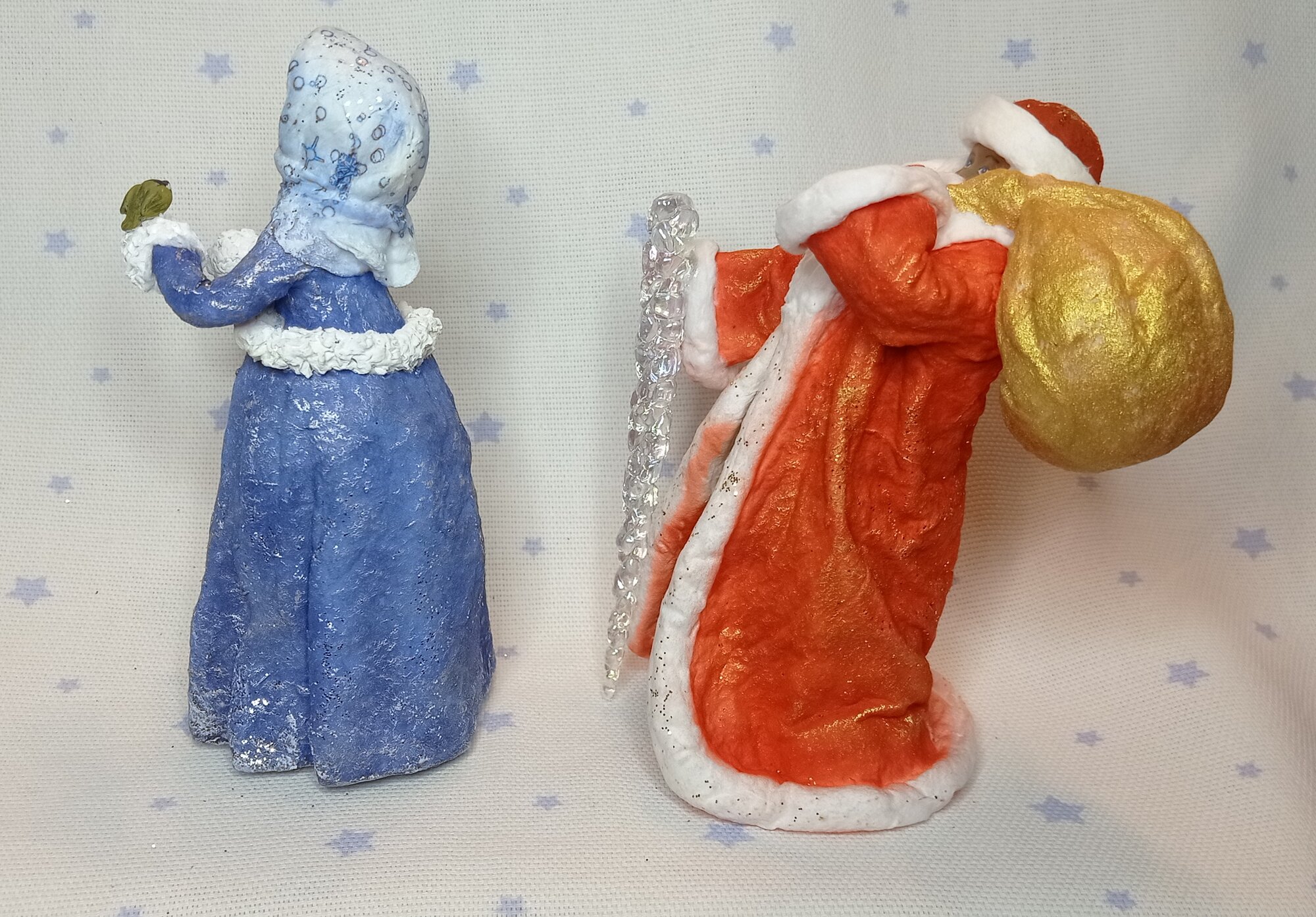 Новогодние фигурки "Дед Мороз и Снегурочка" TATYANA HANDMADE, ручная работа, акрил, вата, 15 см — фото 1