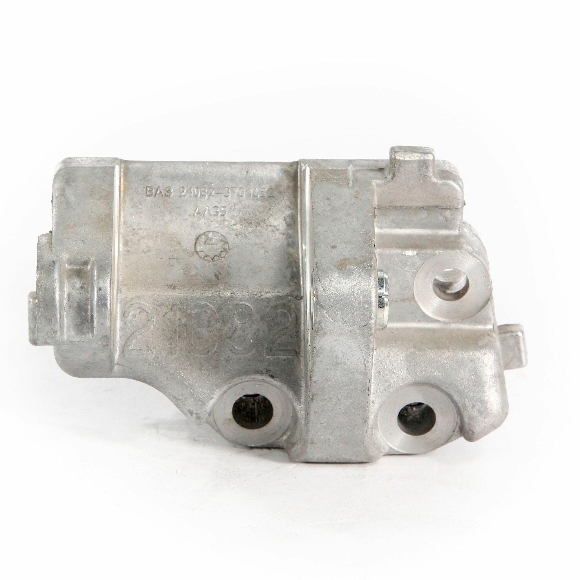 Кронштейн генератора ВАЗ-2108-09,2113-15 нижний