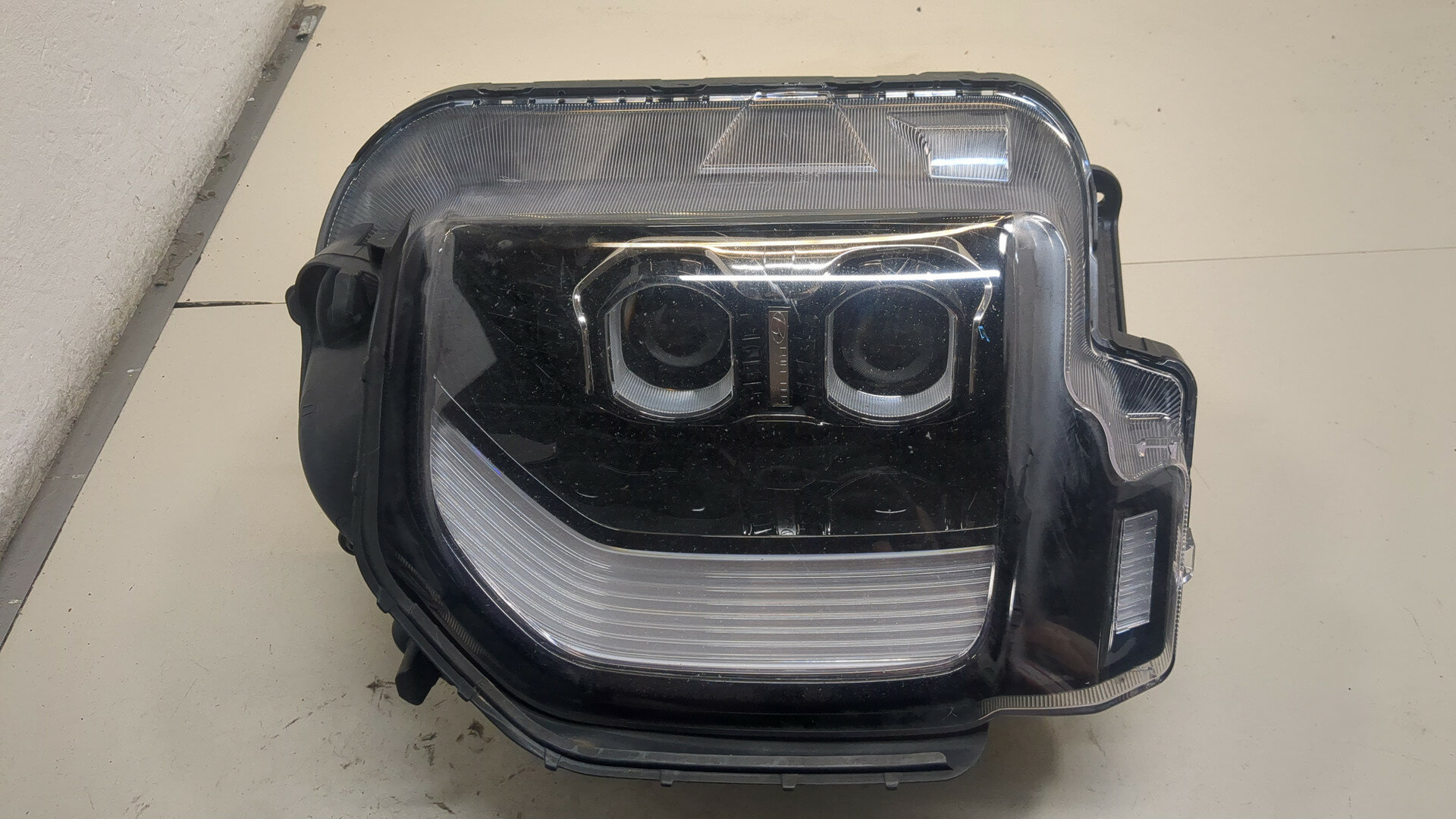 Фара (передняя) правая Hyundai Palisade Б/У