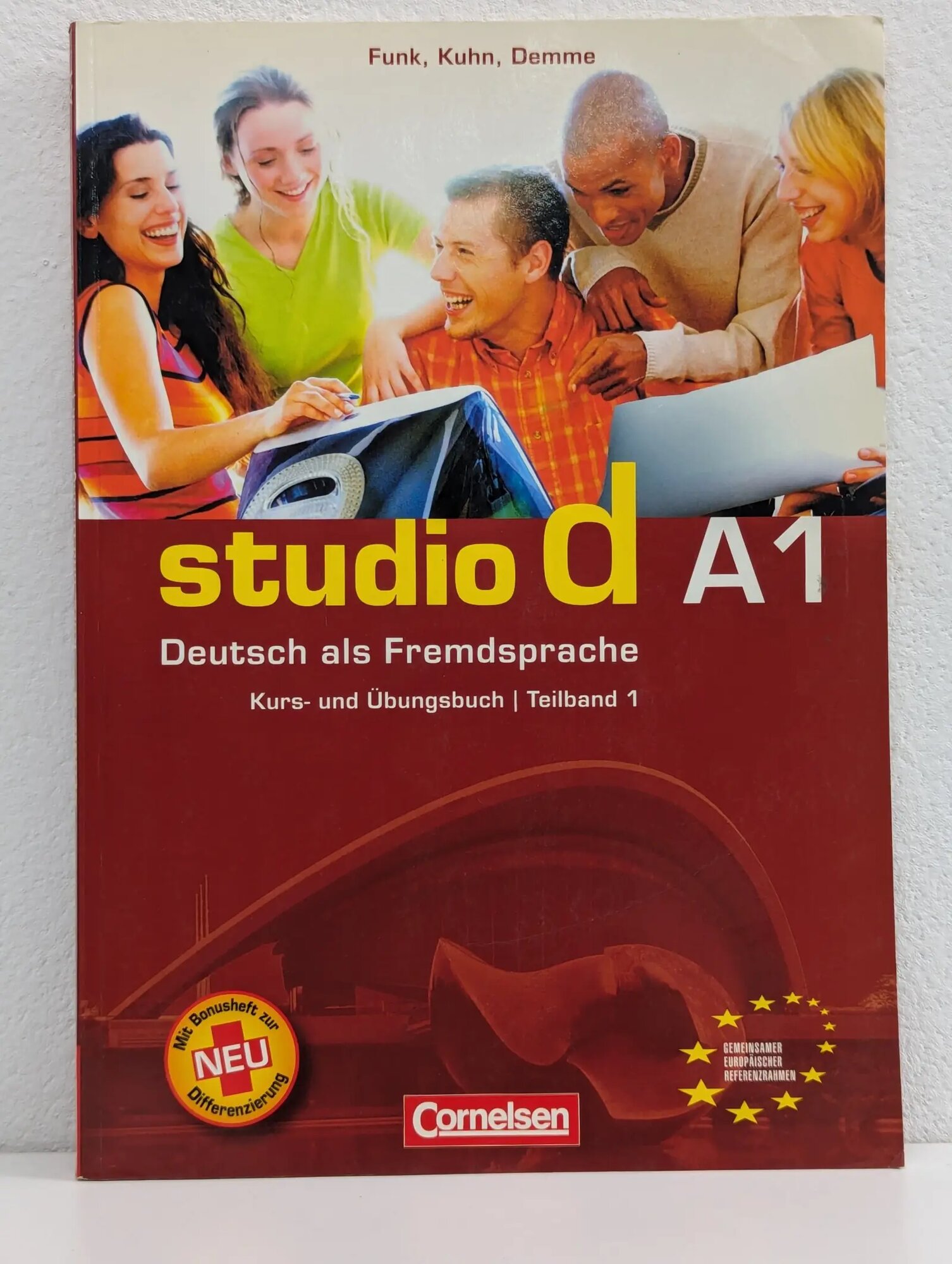 Studio d A1. Deutsch als Fremdsprache. Kurs- und Ubungsbuch. Teilband 1 Сборник 2013