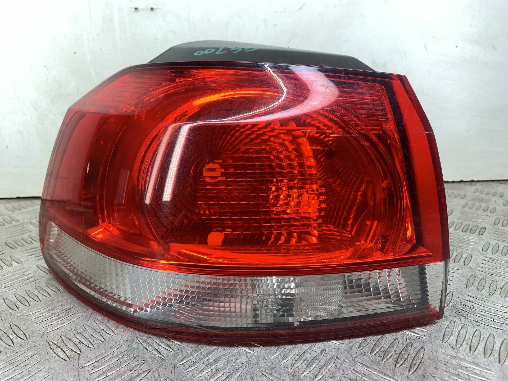 Фонарь задний левый Volkswagen Golf 6 2008