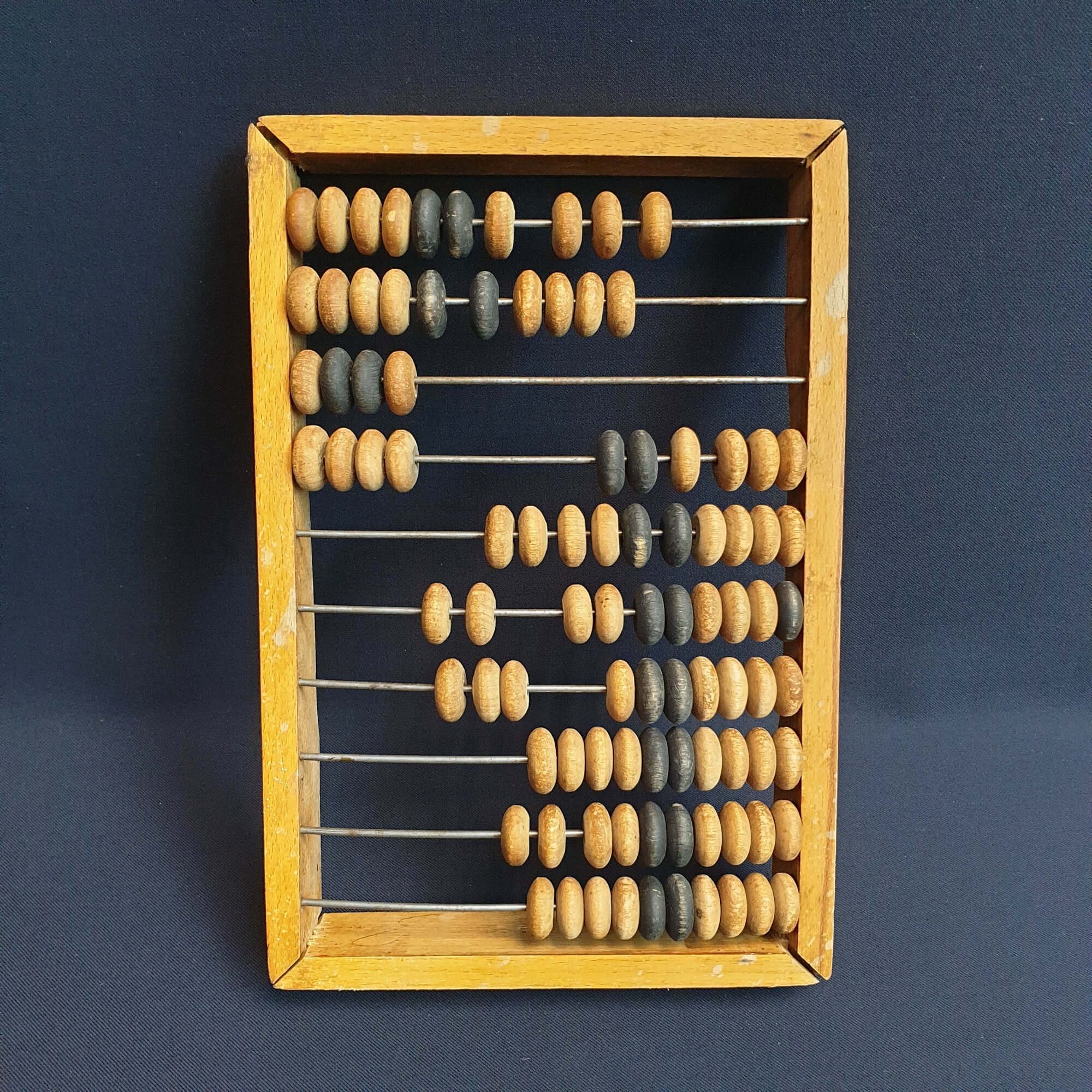 Счеты деревянные 26х17 см, деревянные костяшки. Винтаж СССР.