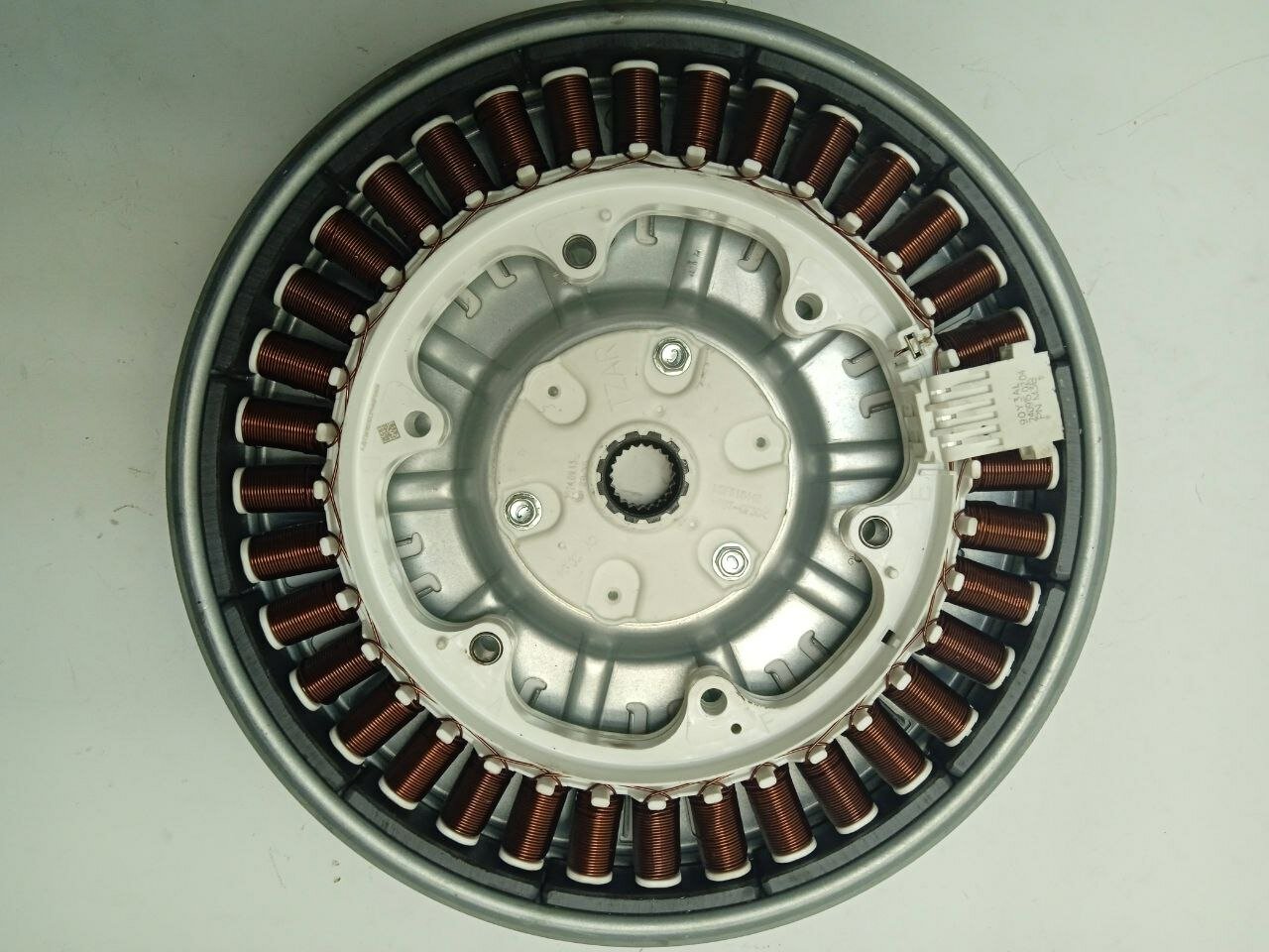 F2J3WS2W кт6 Статор + ротор для стиральной машины LG без таходатчика б/у