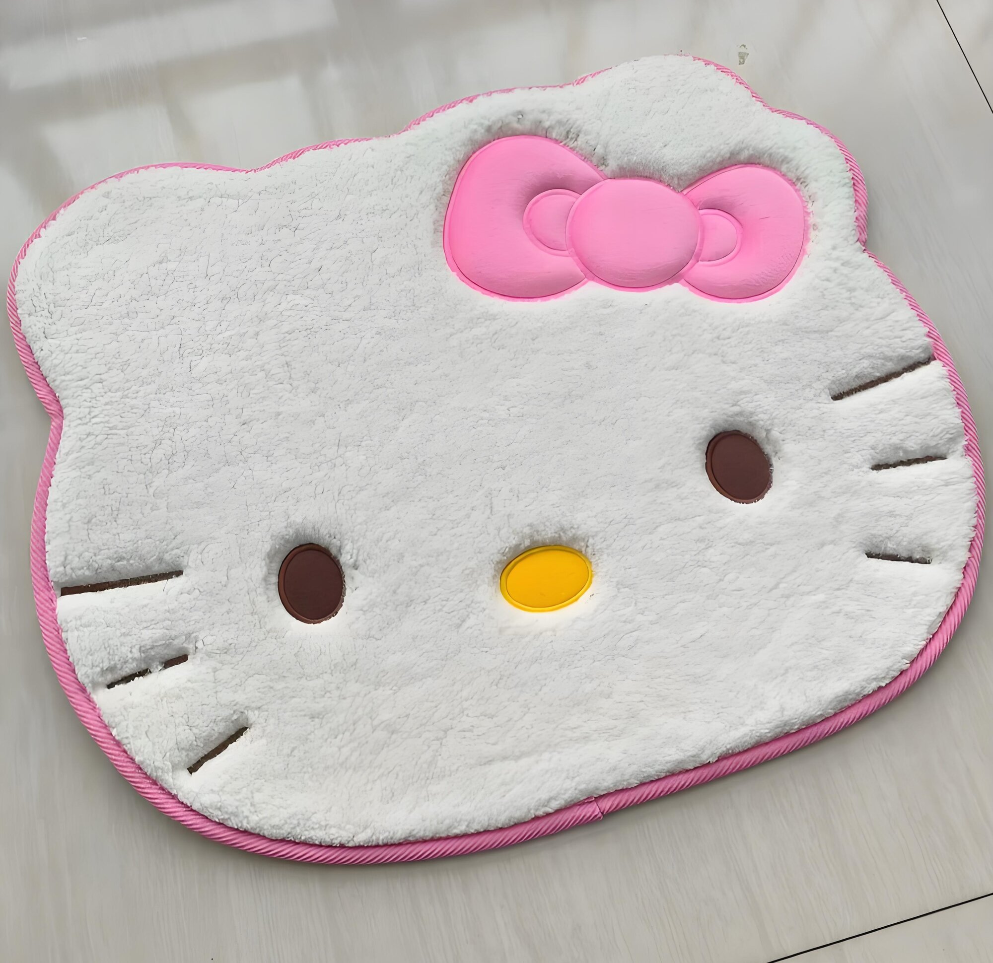 Ковер Hello Kitty carpet с белой нескользящей основой, удобный и красивый，50×60 см