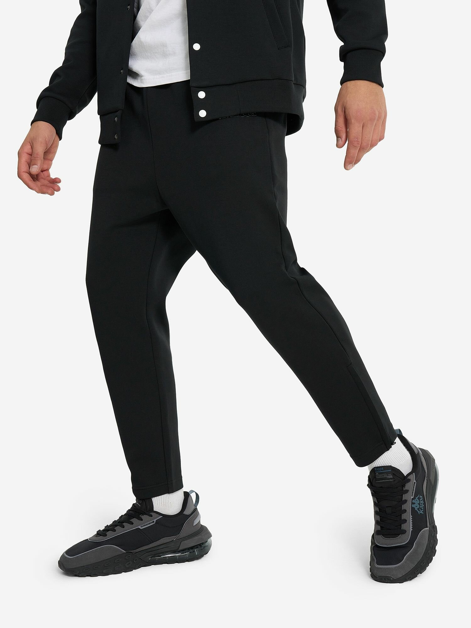 Брюки спортивные