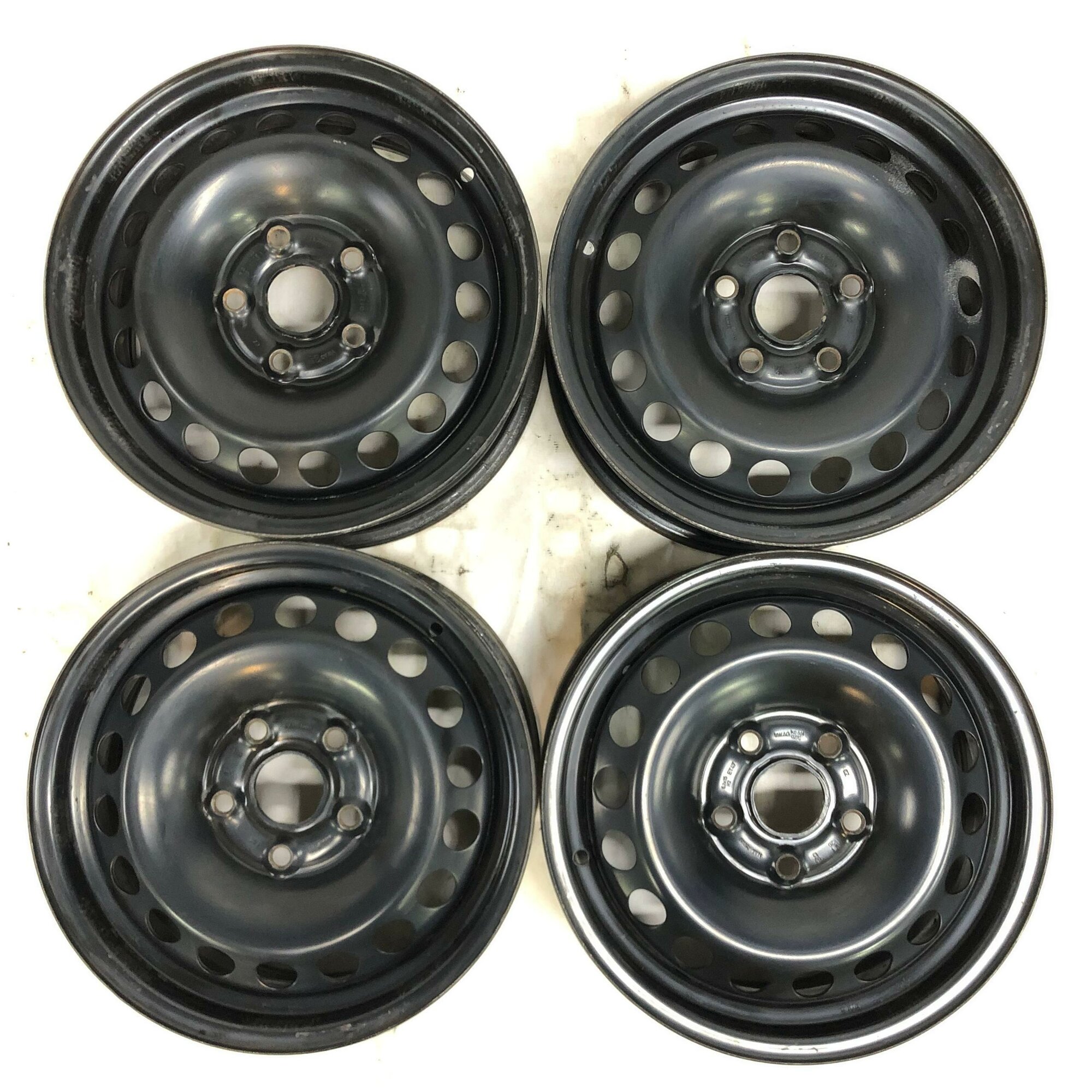 Колесные диски Штампованные 15x6 PCD 5x112 D57.1 ET47 (оригинал)