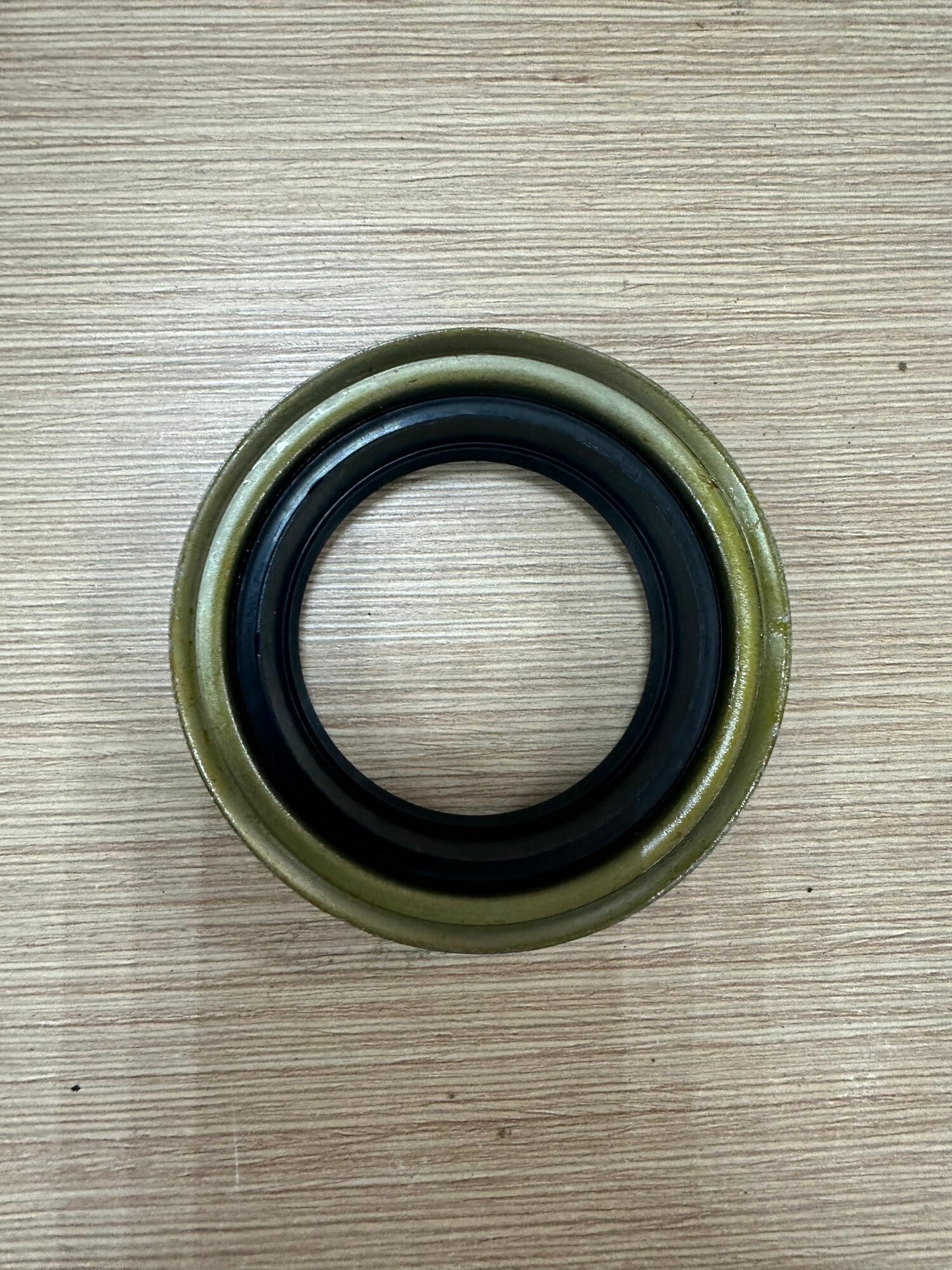 Сальник передней ступицы ATLANT 1.9D/2.7D, SUNRAY 2.0G 3103105R002LJ