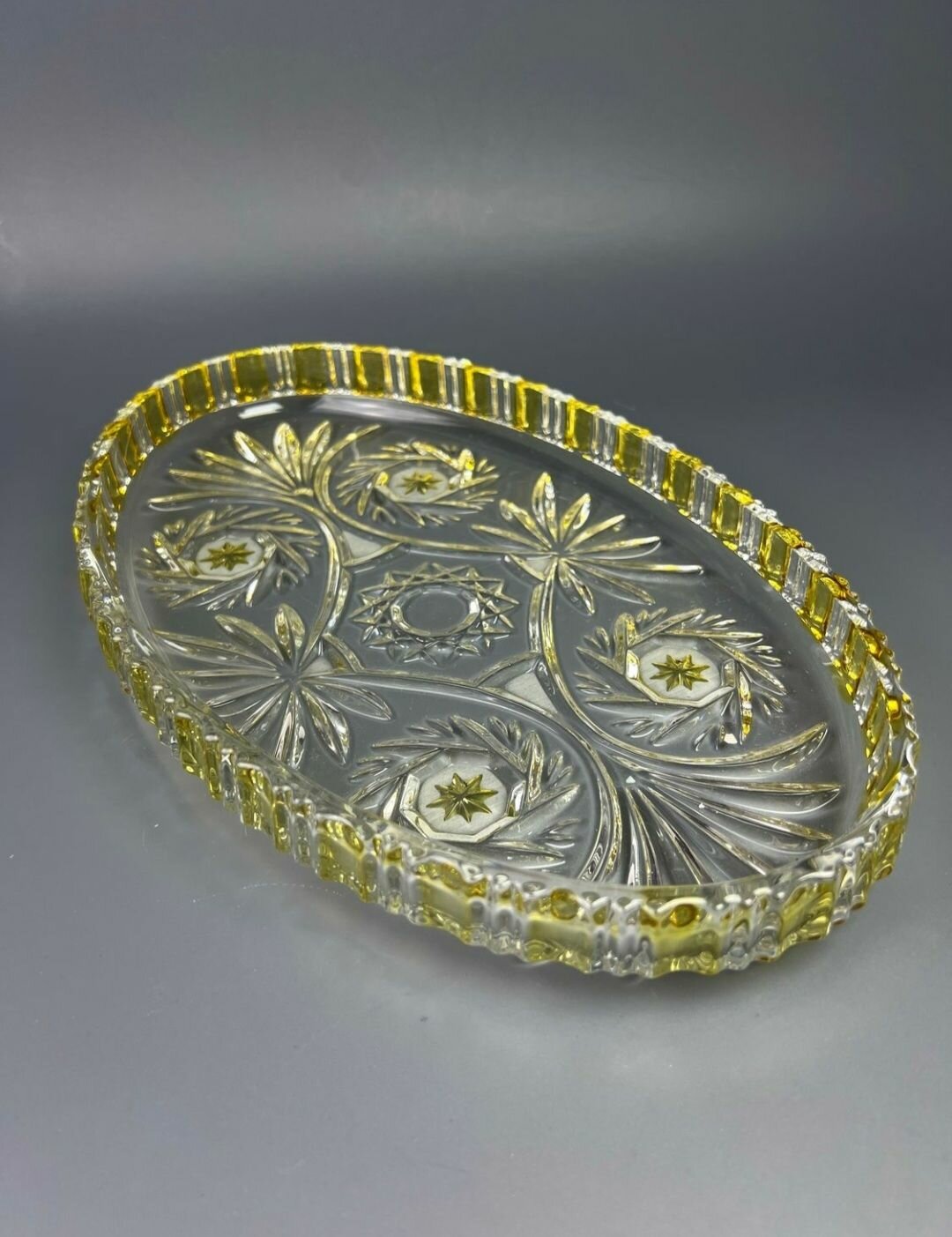 Винтажный хрустальный поднос