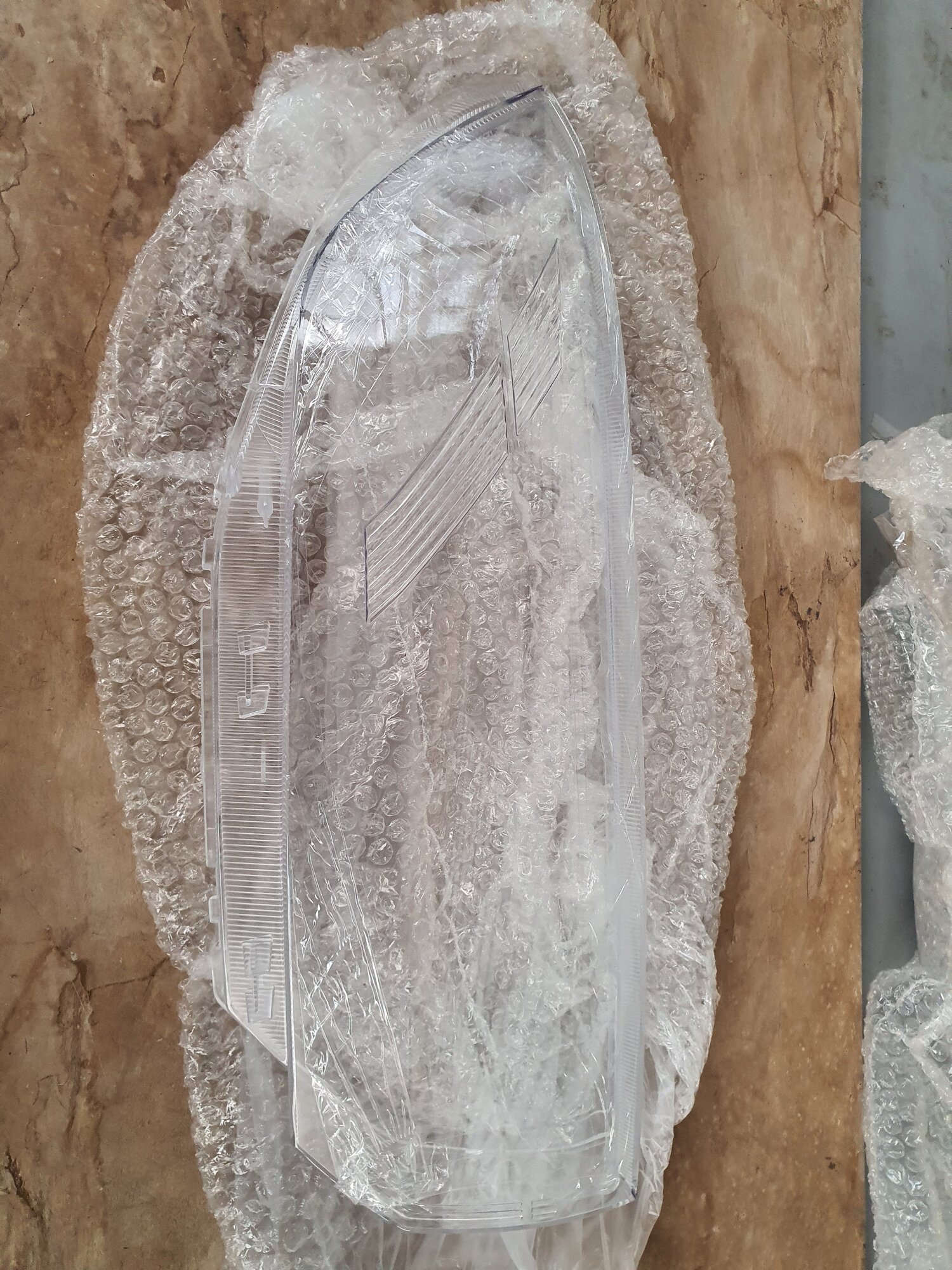 Стекло Фары Переднее Левое Ваз Лада Гранта FL(Пластик).