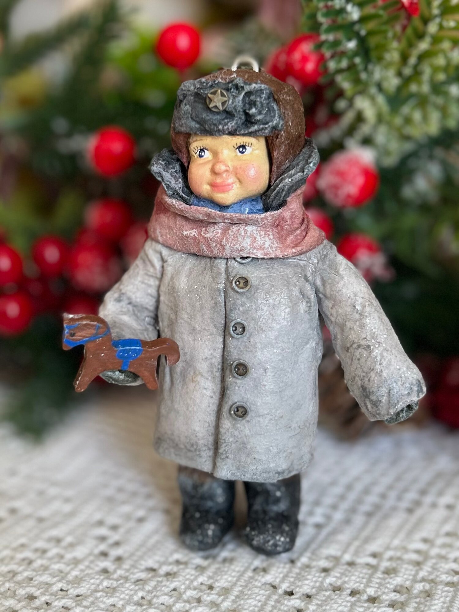 Игрушка из ваты, ёлочное украшение. «Малыш с лошадкой». Ручная работа.