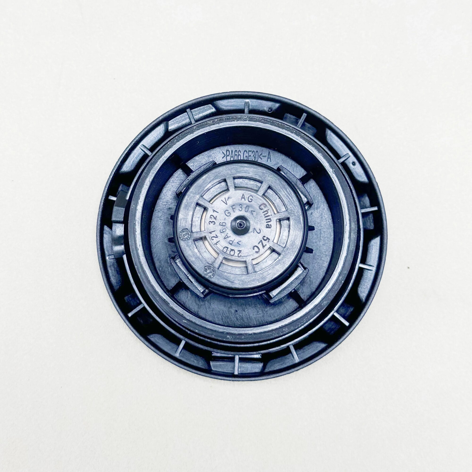 2QD121321 Новая черная пластиковая крышка расширительного бачка охлаждающей жидкости радиатора для VW Passat B6 Jetta Golf 5 A UDI Skoda Seat 2QD 121 32