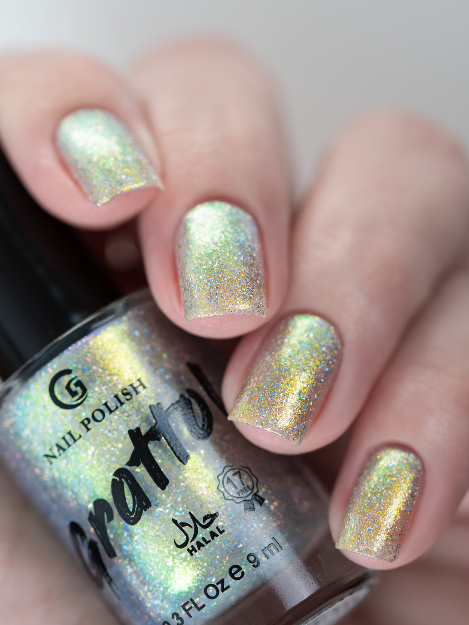 Лак для ногтей с шиммером и голографическими хлопьями - Grattol Sweet Serenity, 9мл