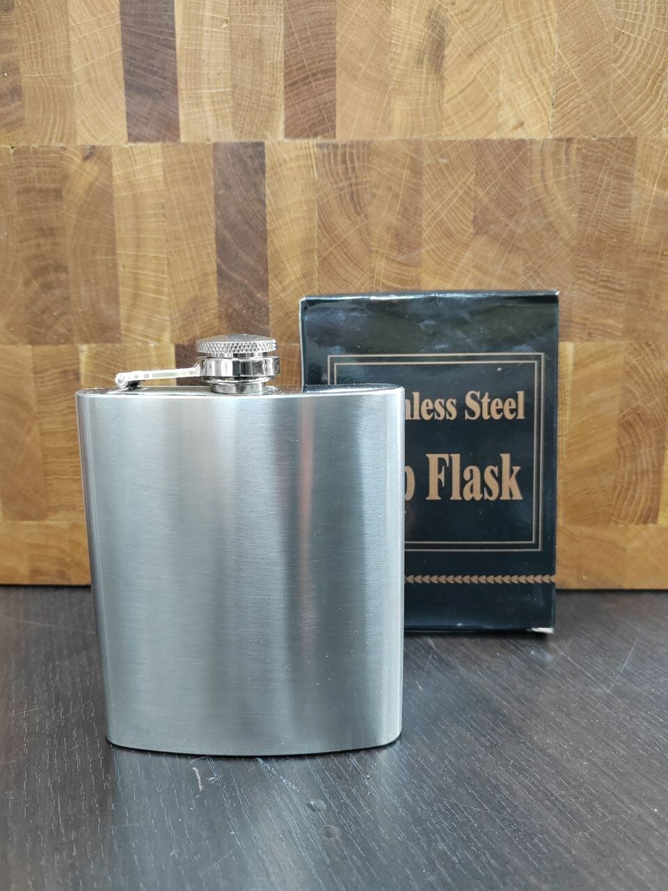 Фляжка 7 унций (0.7 oz) из нержавеющей стали, объем 210 мл, 1 штука.