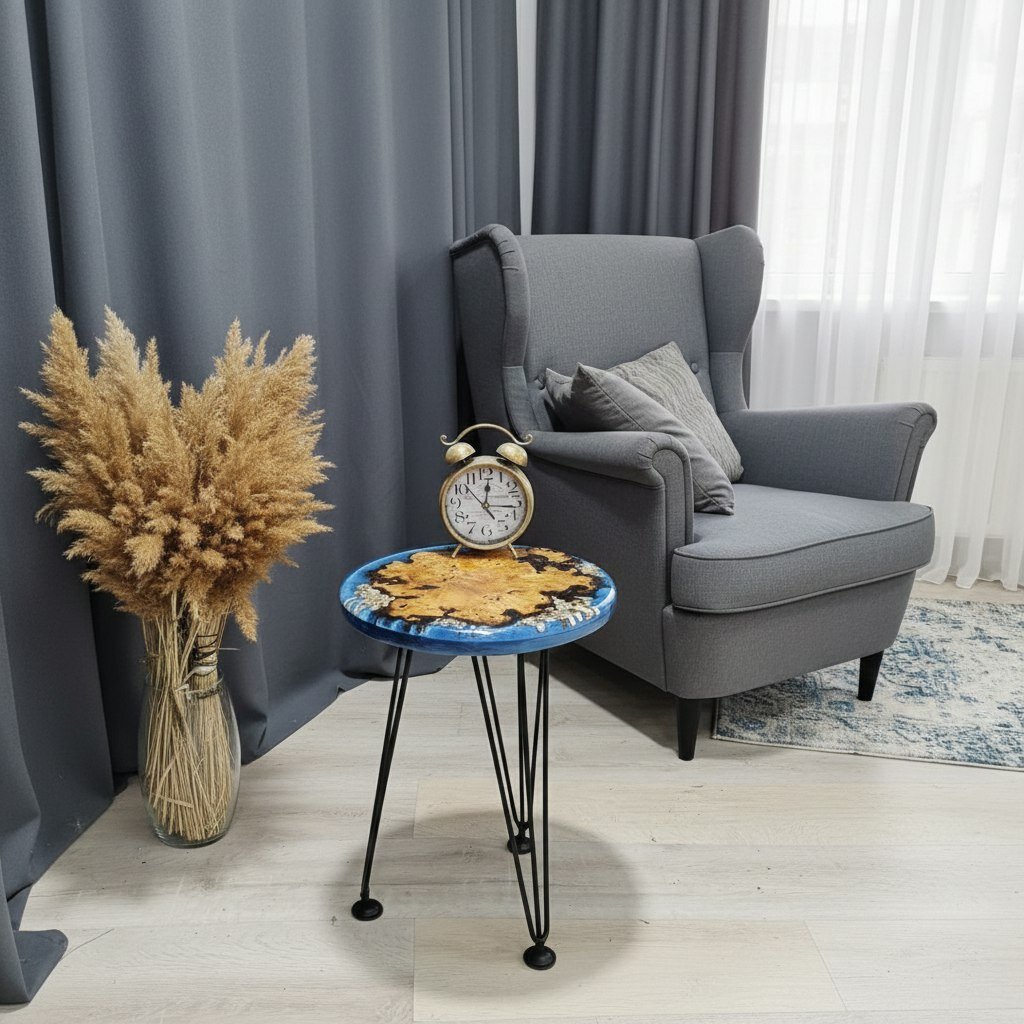 Круглый журнальный столик из массива граба и эпоксидной смолы