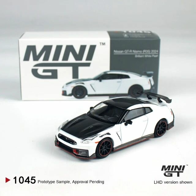 Машинка коллекционная MINI GT 1:64 Nissan* GT-R Nismo* 2024 Brilliant 1045
