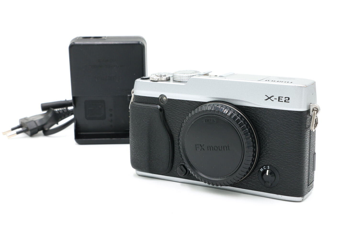 Беззеркальный фотоаппарат Fujifilm X-E2 Body, серебристый