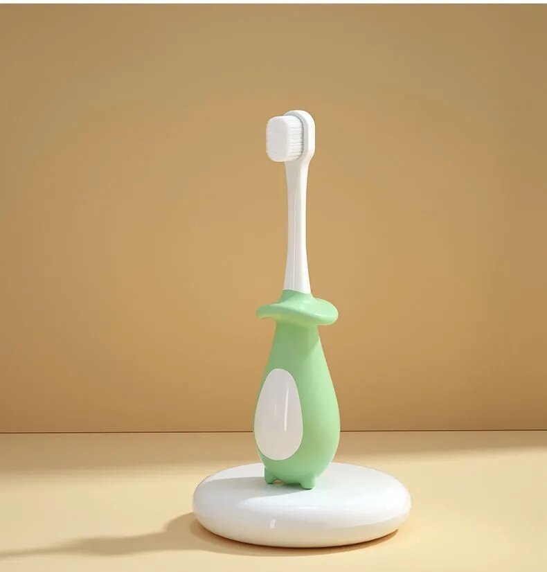 Детская зубная щетка MOOZ HEALTH с мягкой щетиной, от 6+ мес.