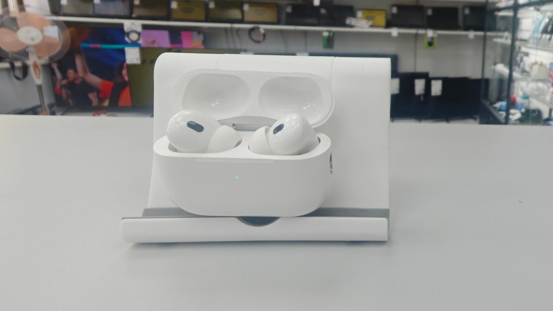 Беспроводные наушники Apple AirPods Pro 2, MagSafe Charging Case, USB-C, White