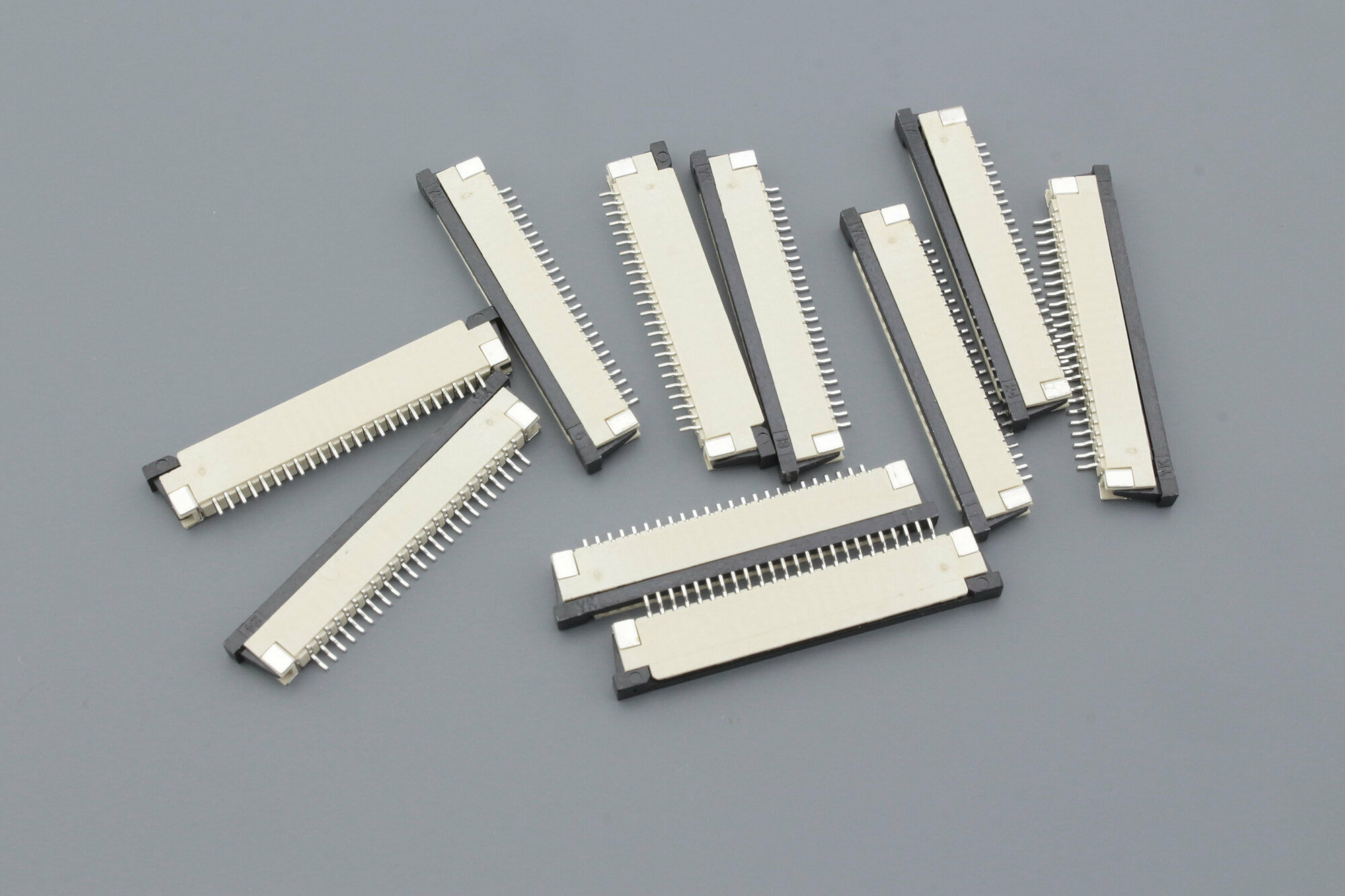 Разъем FPC Half Coverage Bottom Contact 1.0K-BX-24PWB 24 pin высота 2мм шаг 1мм 10 шт