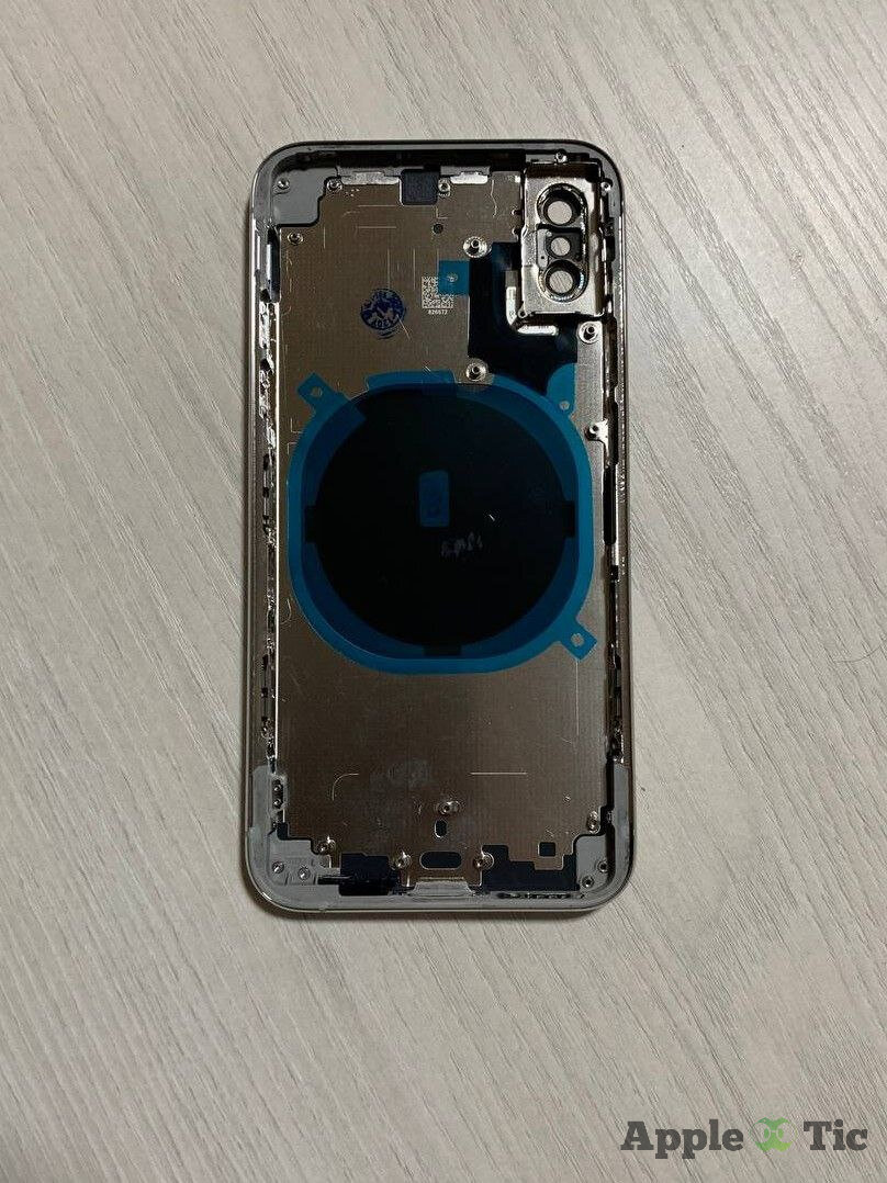 Корпус для IPhone XS белый (SILVER), комплект кнопок, сим-лоток — фото 1