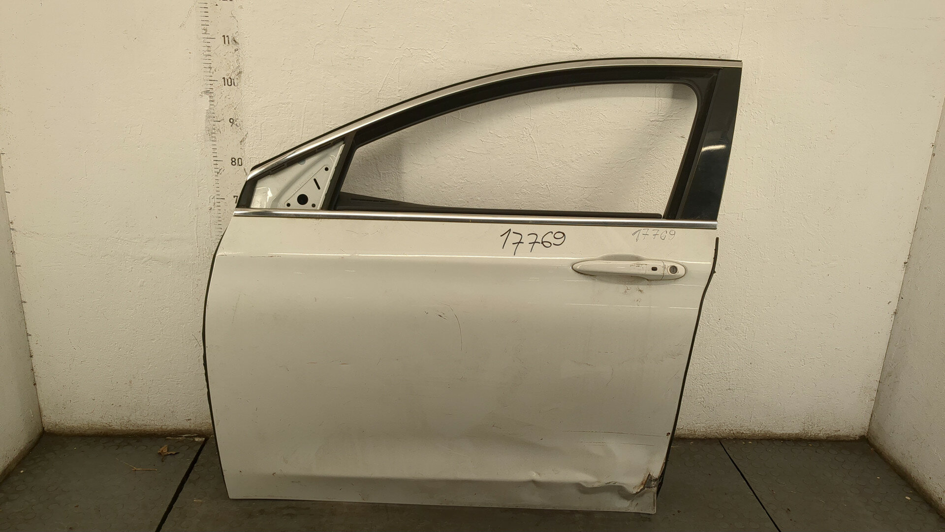 Дверь боковая (легковая) левая передняя Chrysler 200 Б/У