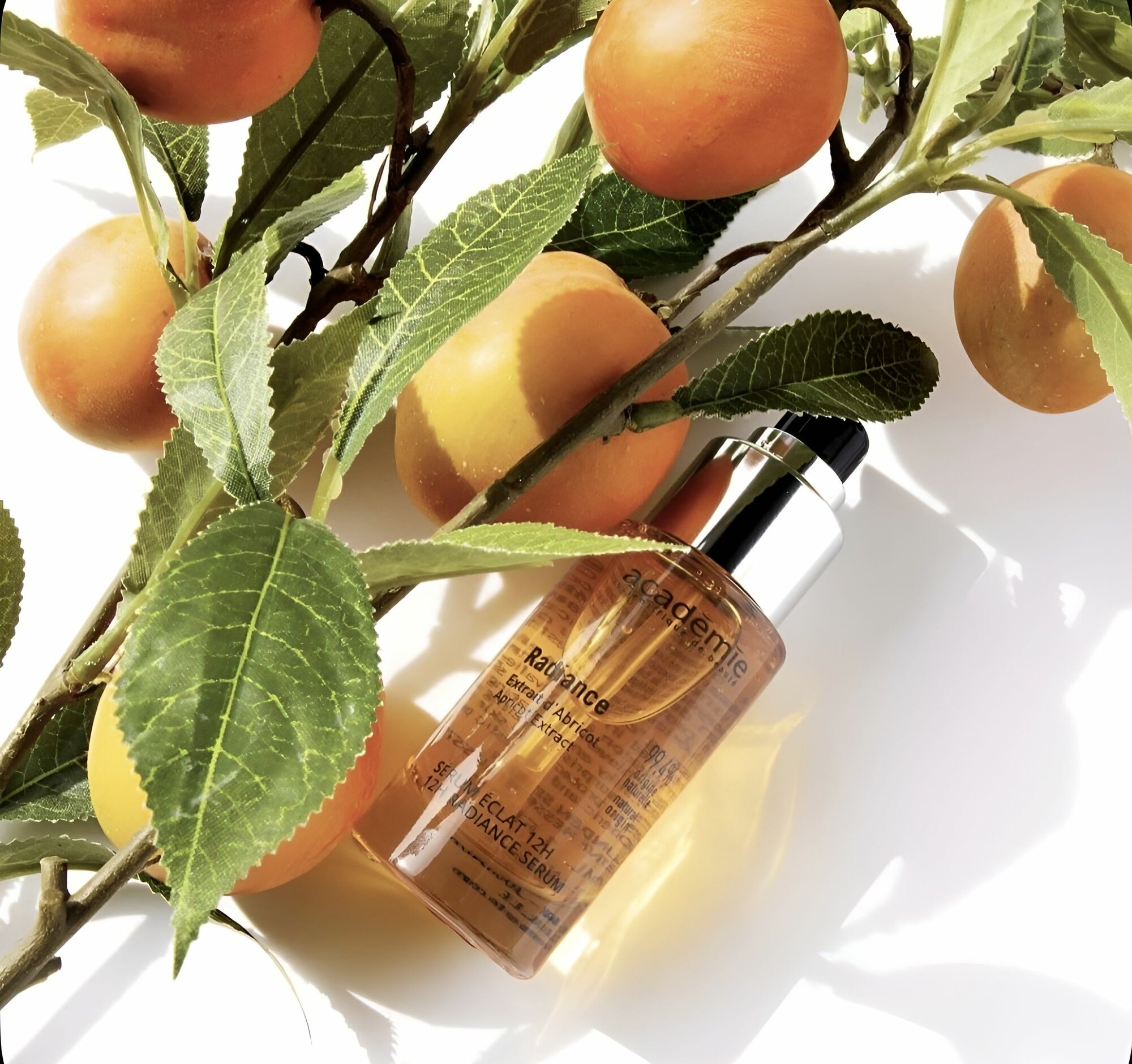 Academie Абрикосовая Сыворотка-сияние 12 часов 12h Radiance Serum 30 мл, Франци