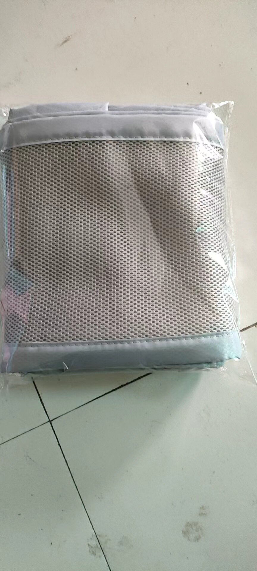 Многоцветный дышащий сетчатый бампер для детской кроватки с ограждением, подходящий для 4-сторонней детской кроватки