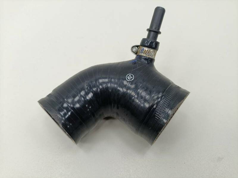 Патрубок интеркулера JAC J7 2020 кат.номер: 1119300U7350