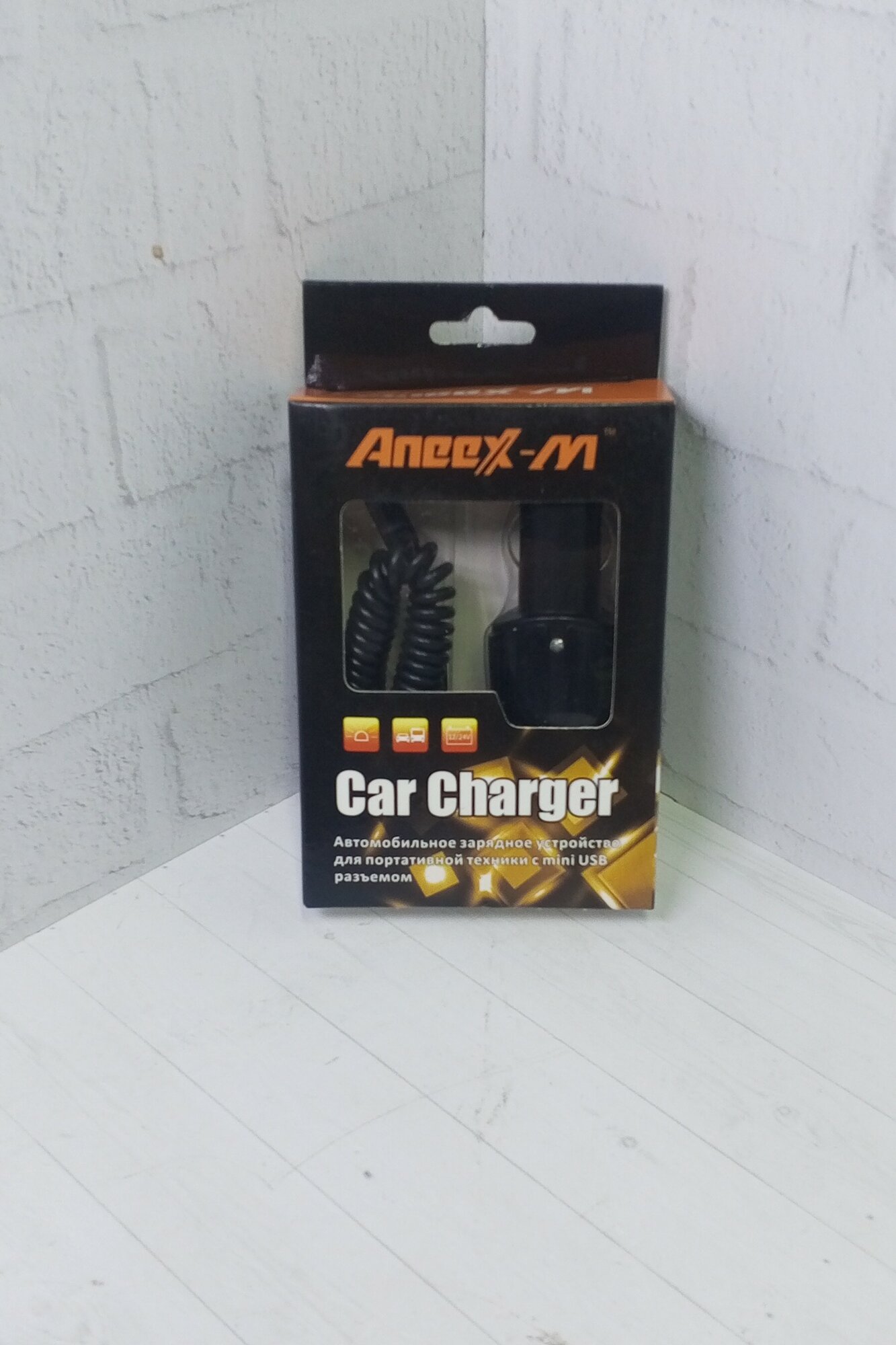 Автомобильное зарядное устройство mini-USB