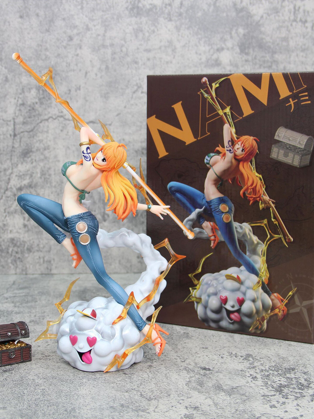 Аниме фигурка GKONE PIECE Nami брюки 32CM