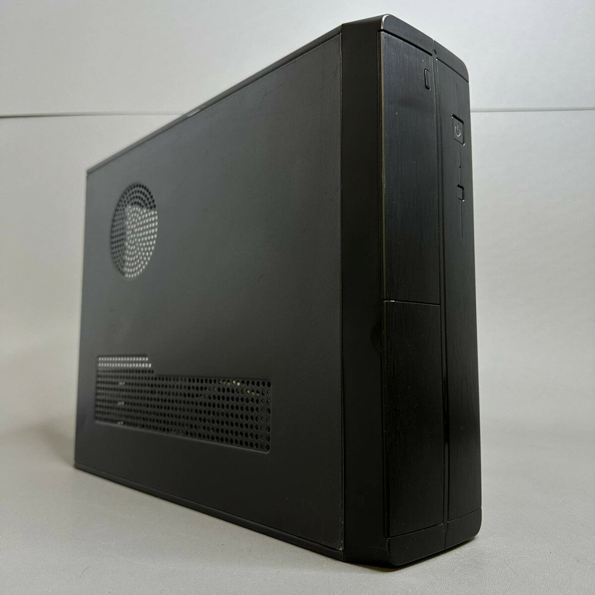 Корпус PowerCool Slim V6 300W черный