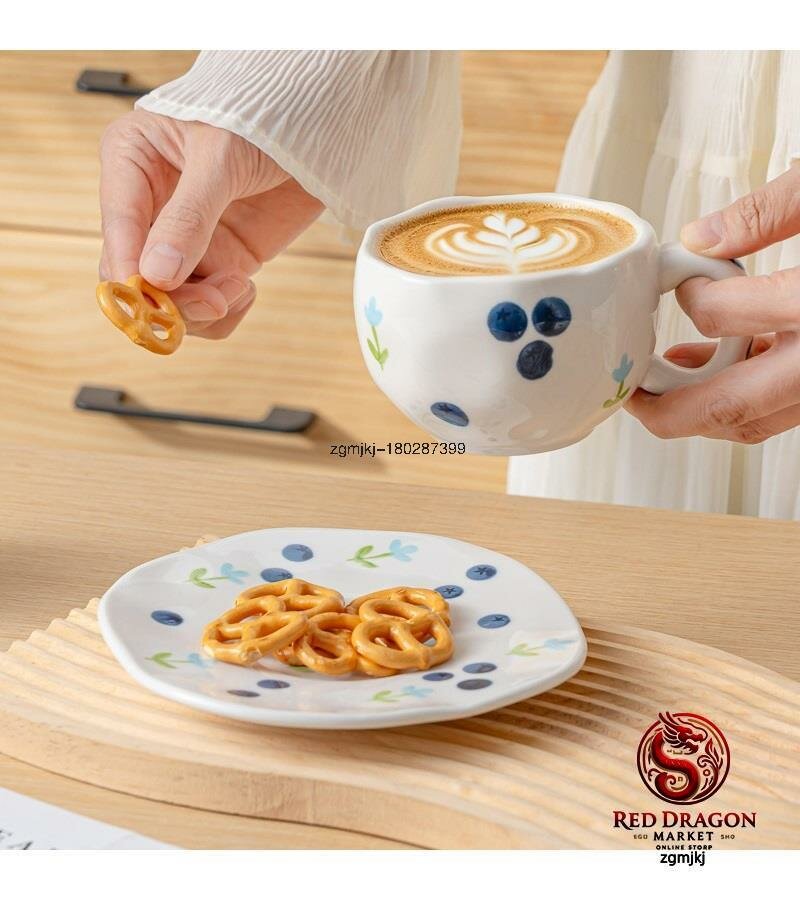 Набор из белой керамической чашки и блюдца неправильной формы 300мл / Симпатичная кофейная чашка