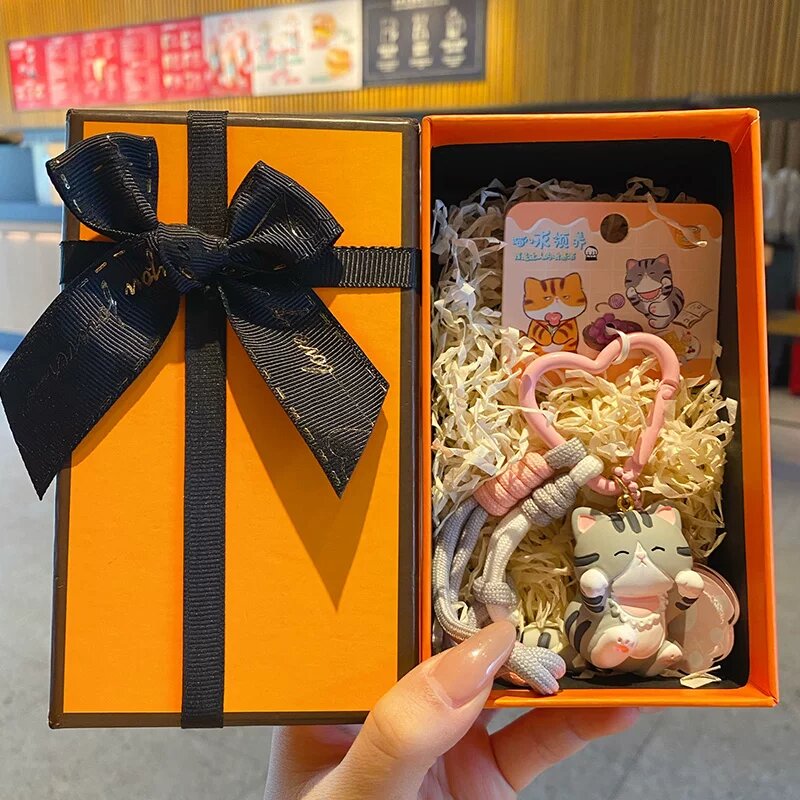 Новый милый брелок-кошечка 2025 года для девочек, изысканный кулон для рюкзака, парный брелок-шарм Брелок для ключей