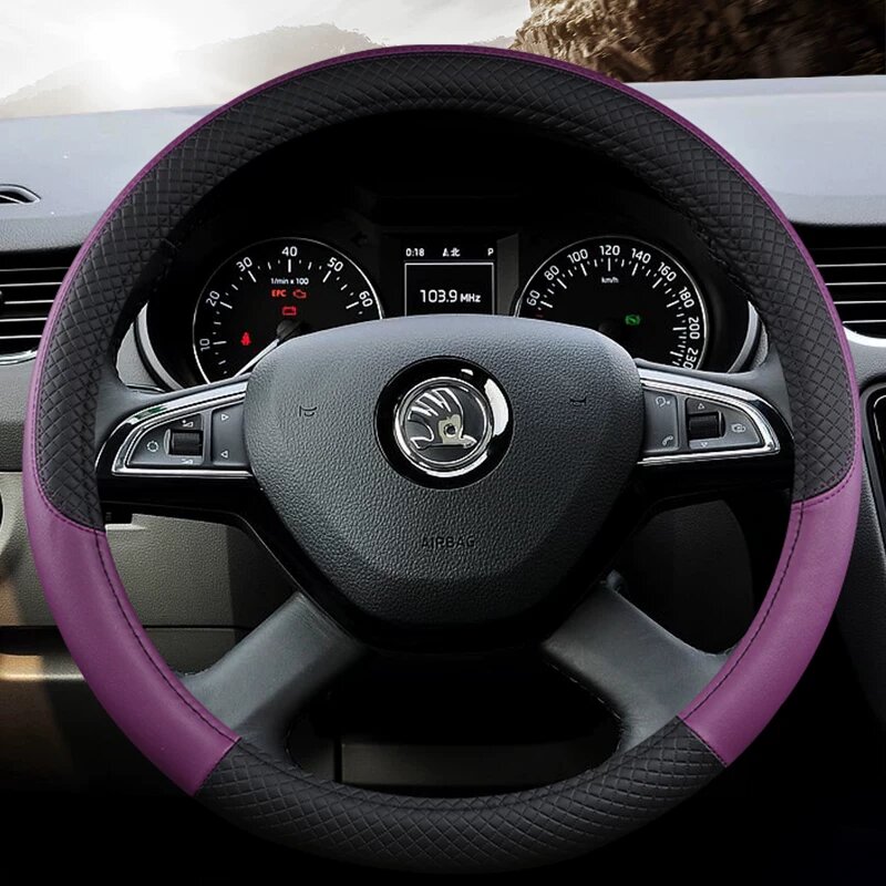 Всесезонный чехол для руля Skoda Octavia, Rapid, Superb, Yeti, Kodiaq, Fabia - Черно-фиолетовый узор