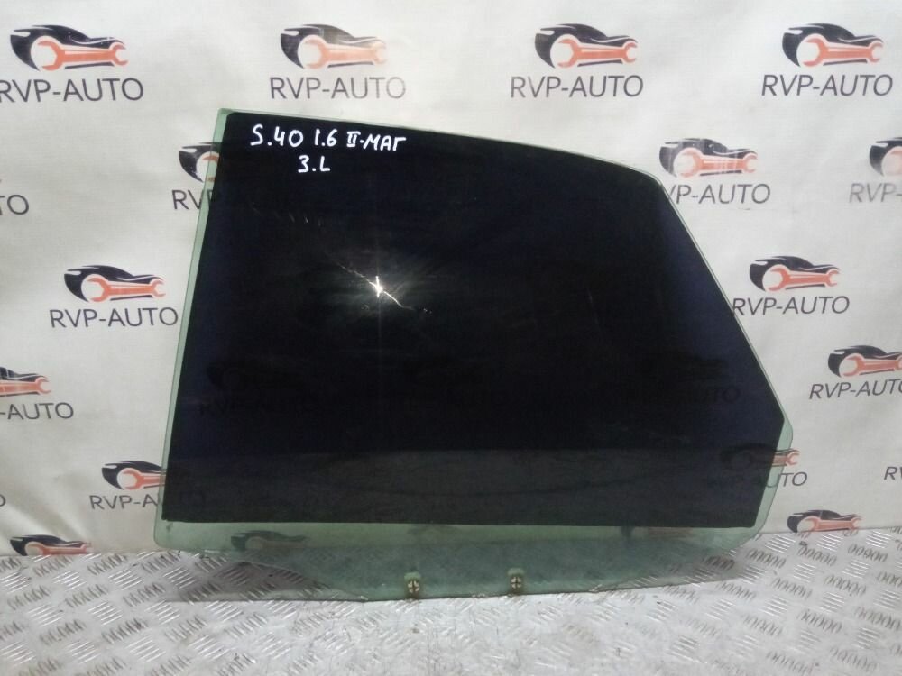 Стекло двери заднее левое Volvo S40 1999-2004 Volvo