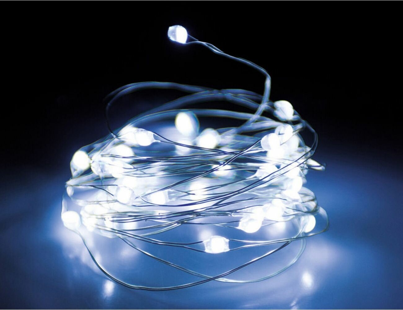 Гирлянда сияющие капли - макси, 132 холодных белых big-micro-LED огней (крупные мини диоды), 2 м, таймер, серебряная проволока, батарейки, Koopman International AMZ800020