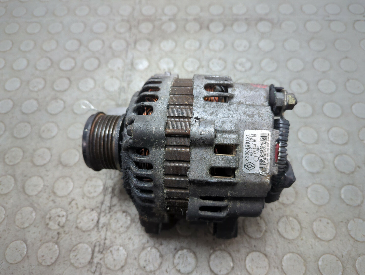 Генератор Nissan Kubistar Б/У