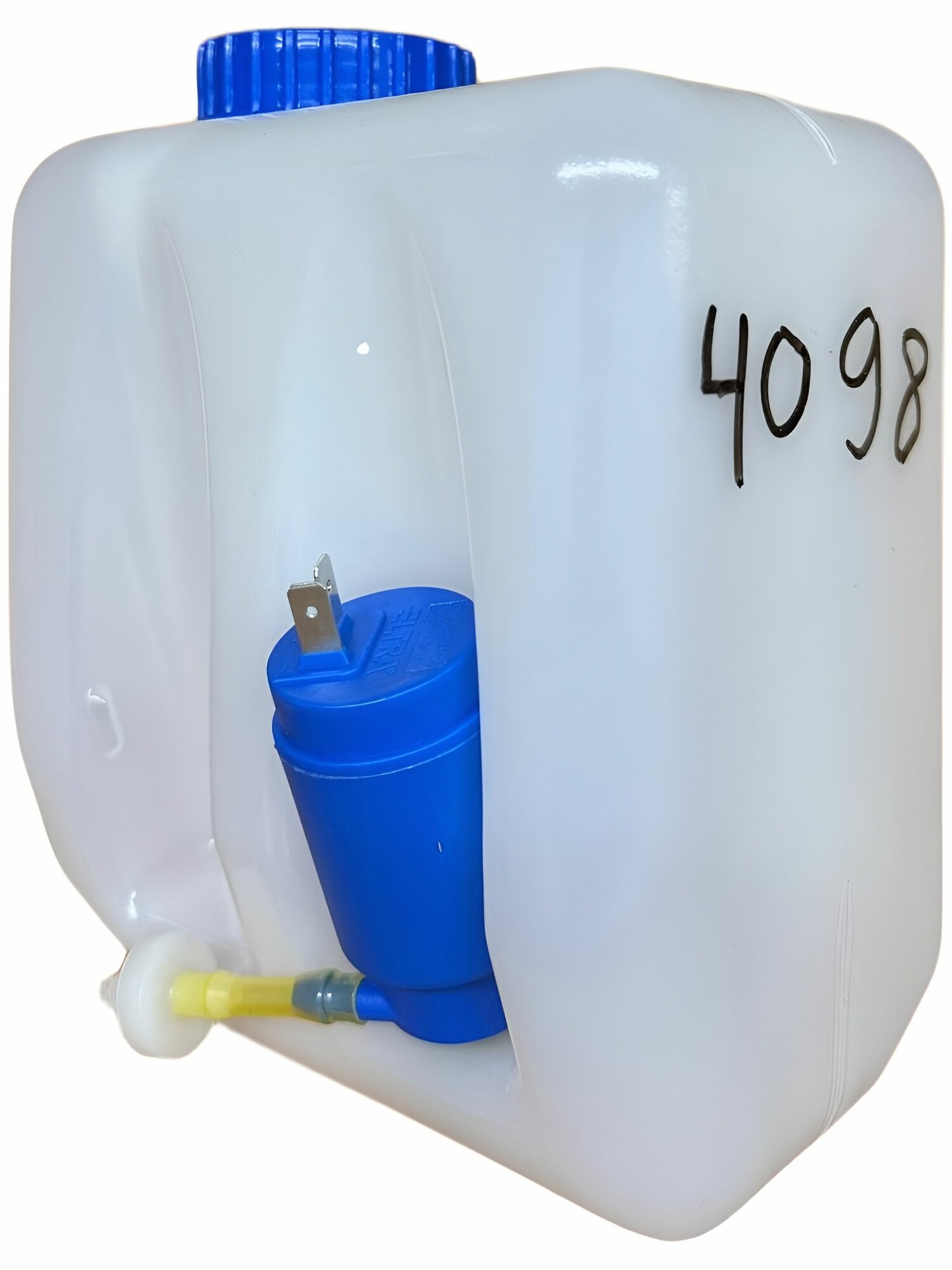 Бачок омывателя в сборе с электрическим насосом на ВАЗ-2101-2107, 2121, а/м ГАЗ, автобусов ПАЗ (кроме 4230 "Аврора")