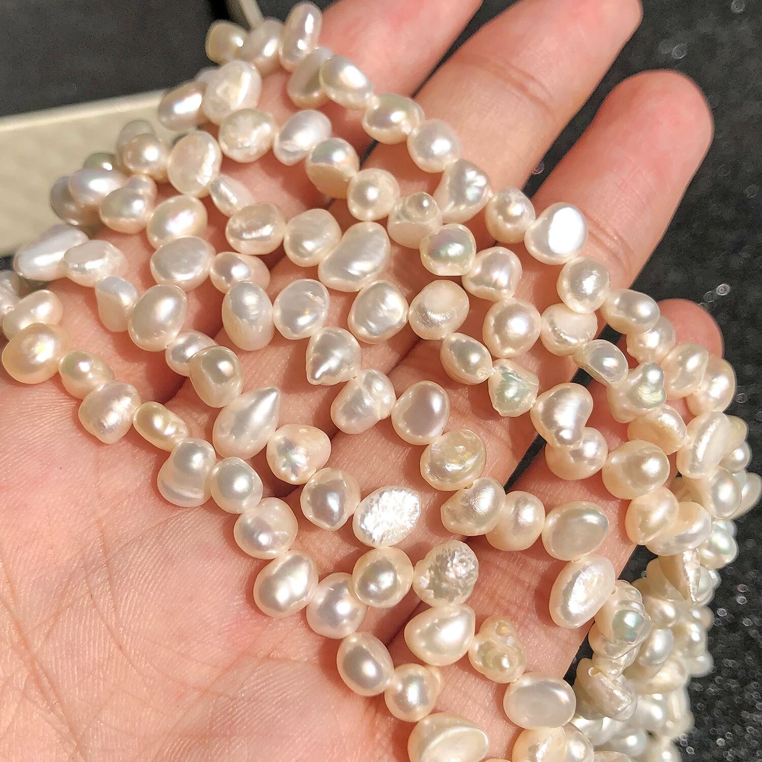 Жемчуг пресноводный культивированный xilitata Type 35 6-7mm