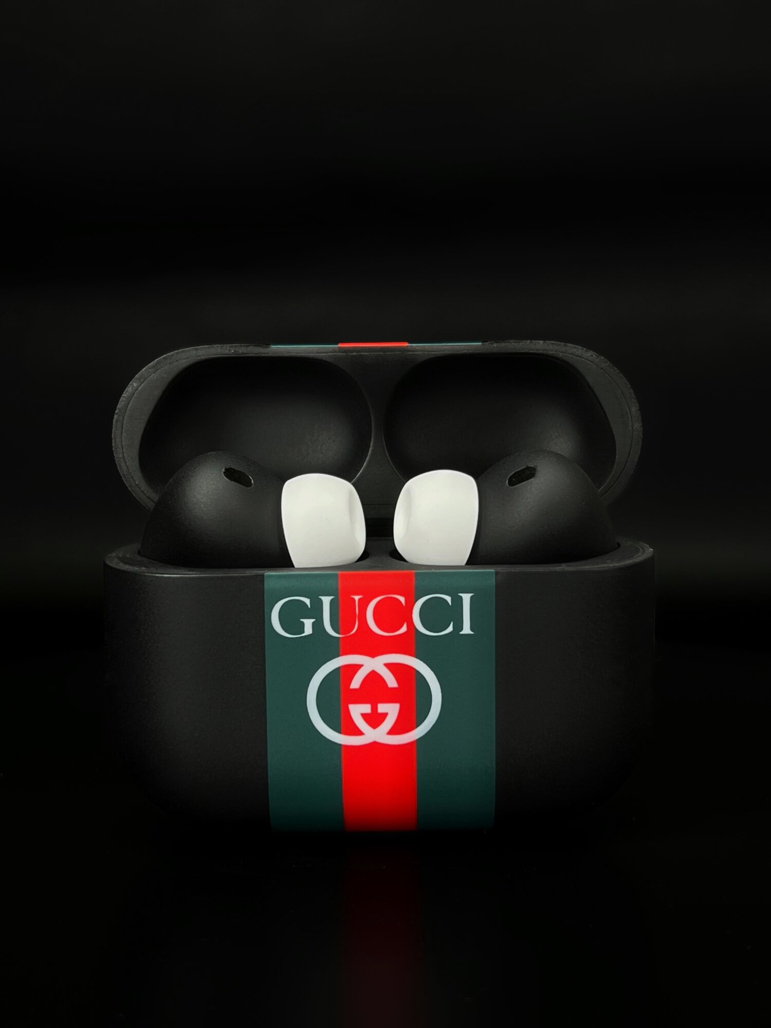 Наушники AirPods Pro 3 (ANC, MagSafe, 2025) "Custom Gucci black" матовый, тотал