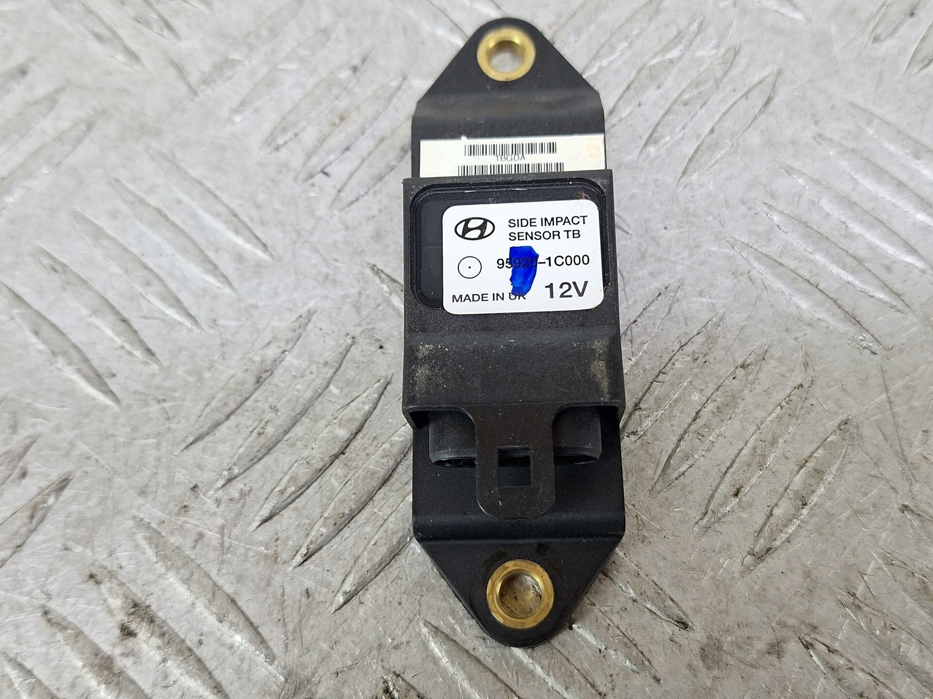 Датчик удара передний правый Hyundai Getz 2005 959201C000
