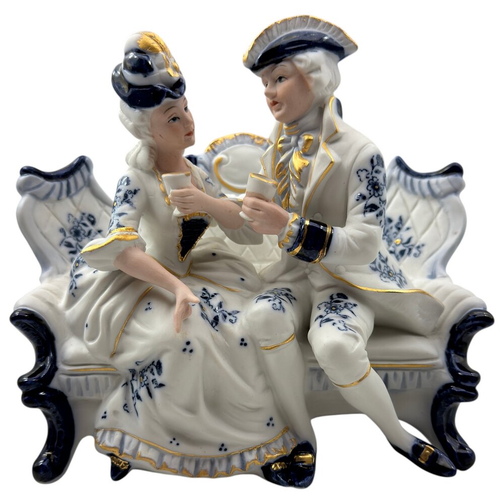 Статуэтка "Приватный разговор", 17 см, фарфор, 1980-1990 гг, Royal Meridian, Германия