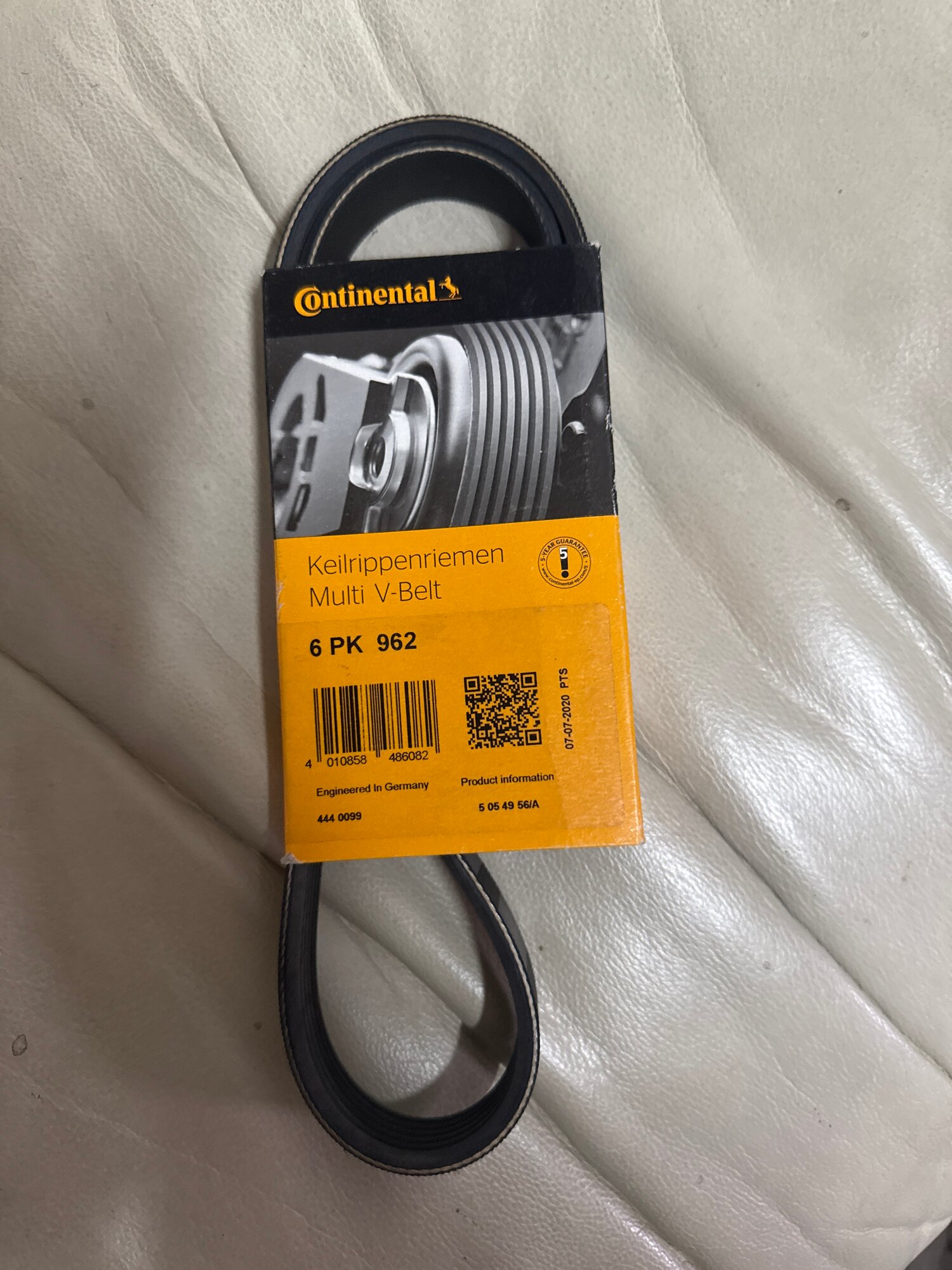 Ремень приводной для автомобилей Mazda / Ford Focus / Lifan Continental 6PK962