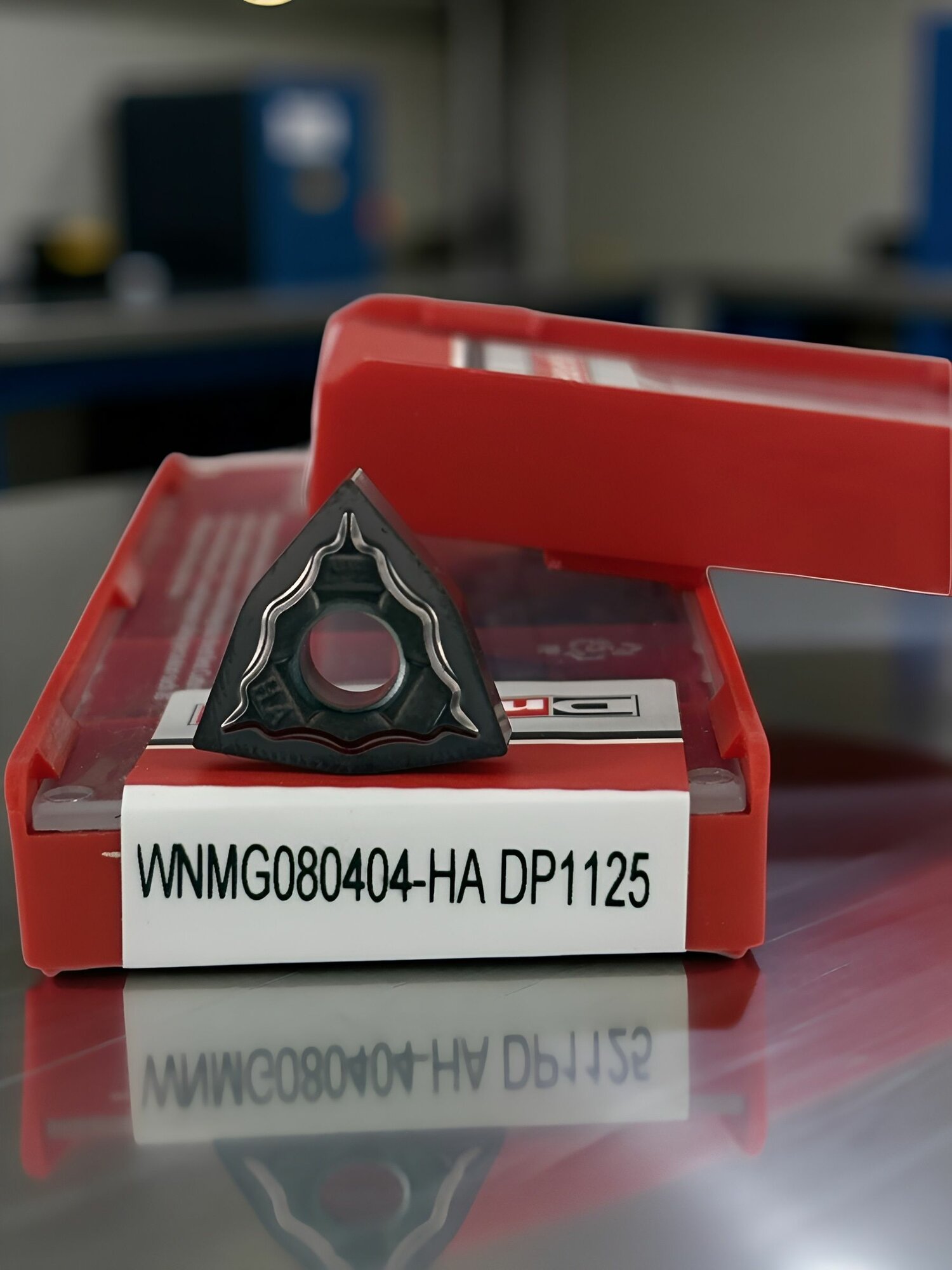 Сменная твердосплавная пластина для токарной обработки Dnrecerb WNMG080404-HA DP1125