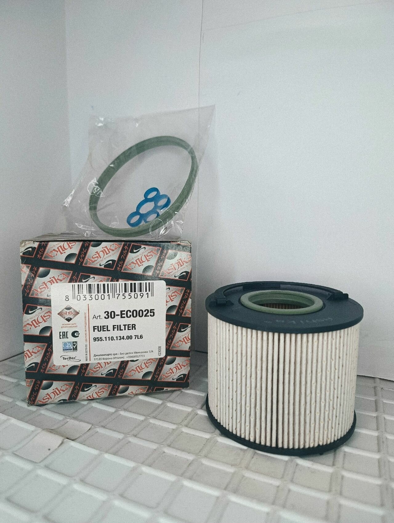 Фильтр топливный вставка Ashika 30-ECO025 7L6127434B 7L6127434C 95511013400 AUDI PORSCHE VOLKSWAGEN