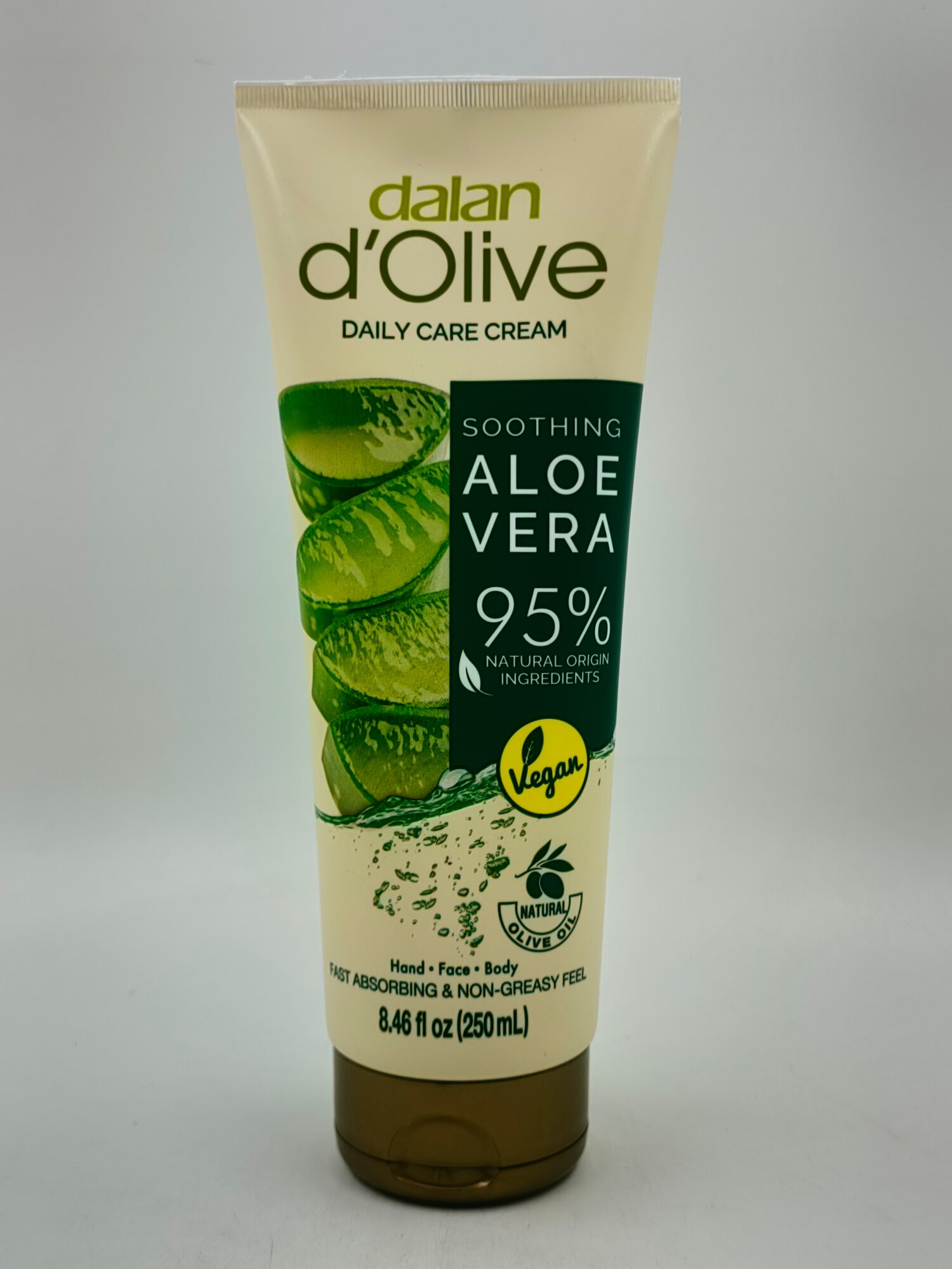 Питательный крем Dalan d'Olive для рук и тела с алоэ вера 250 мл (Турция)