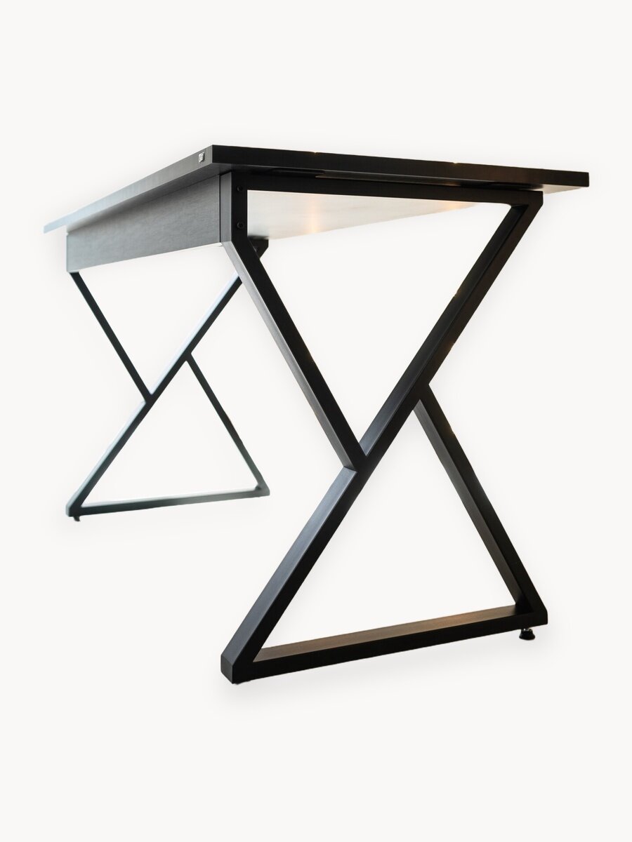 Письменный стол Скиваро