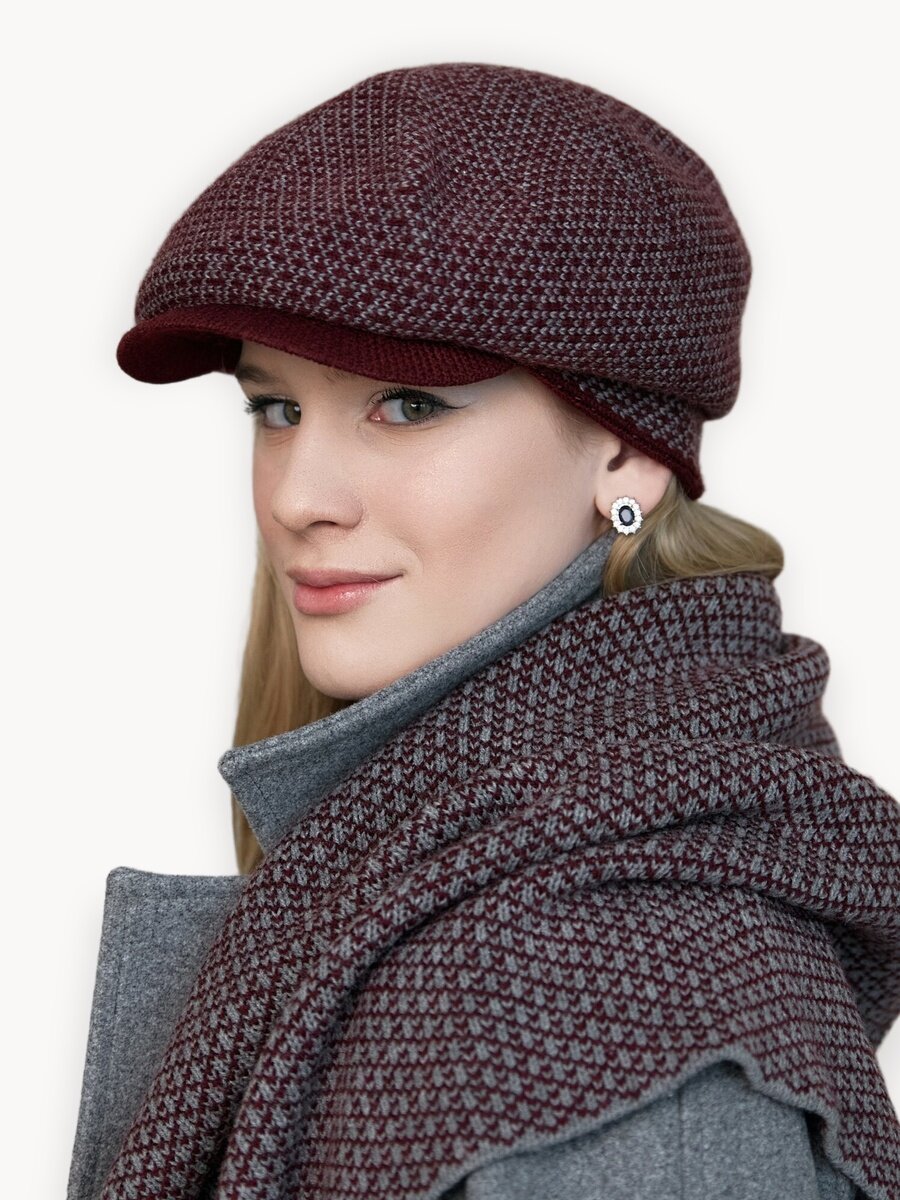 Кепка для женщин